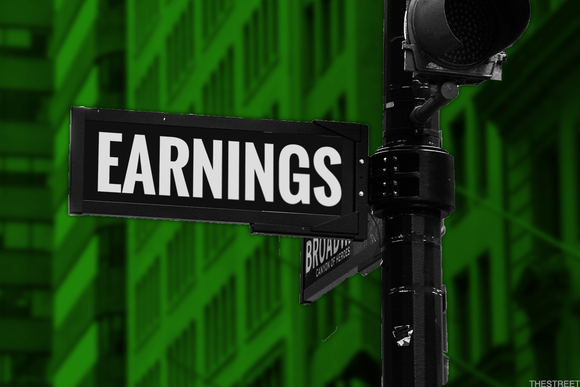 Duluth Holdings Tumbles on Fourth-Quarter Earnings and Revenue Miss ...