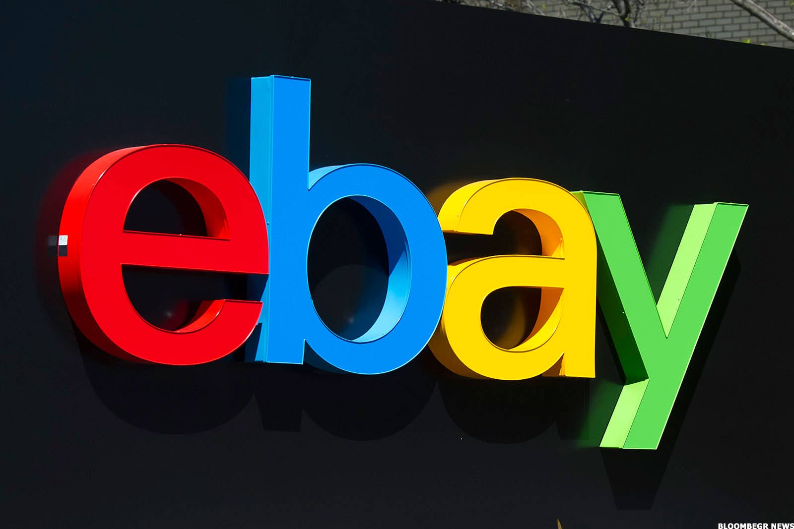 eBay's StubHub Issues Aside, Jim Cramer Says Investors Will Regret ...