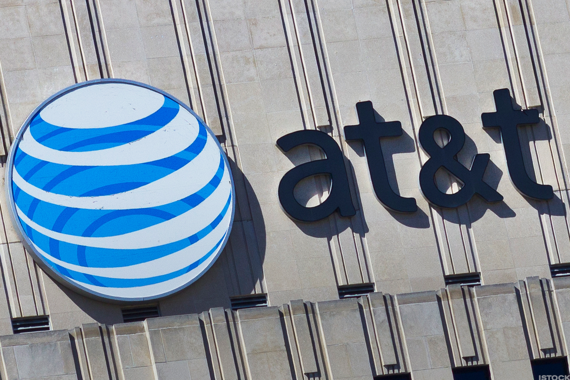 AT&T Battles Department of Justice's Expert Witness Over Merger ...