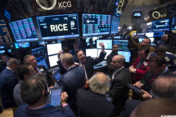 Halliburton (HAL) Stock Tumbles Today as Oil Prices Dip Following OPEC ...