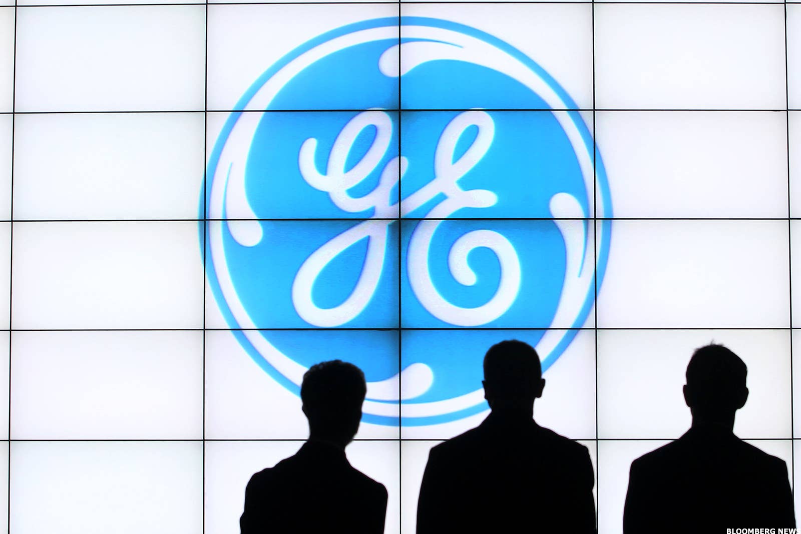 GE (GE) Pops on Closing of $20.4 Billion Synchrony Exchange - TheStreet