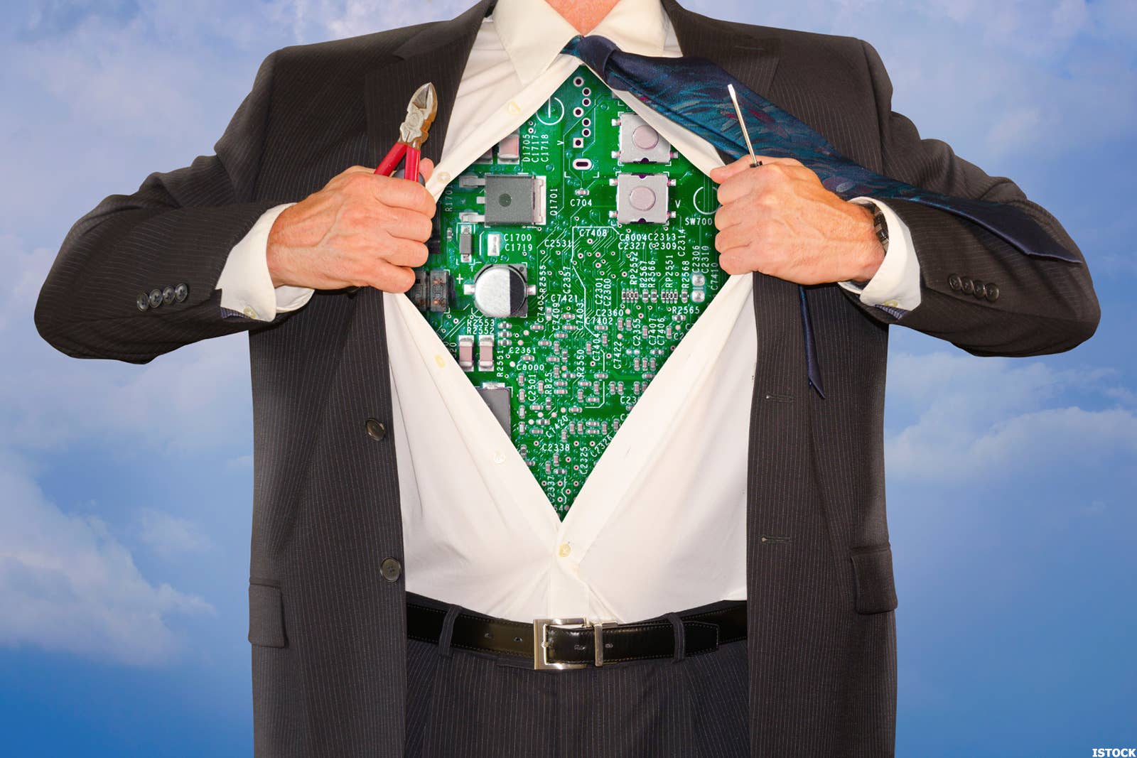 'Robo Advisor' Investing Apps Have Risks Too, Regulators Warn - TheStreet