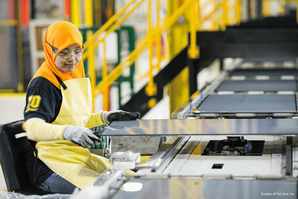 Analysts revise First Solar stock price target on AI angle - TheStreet