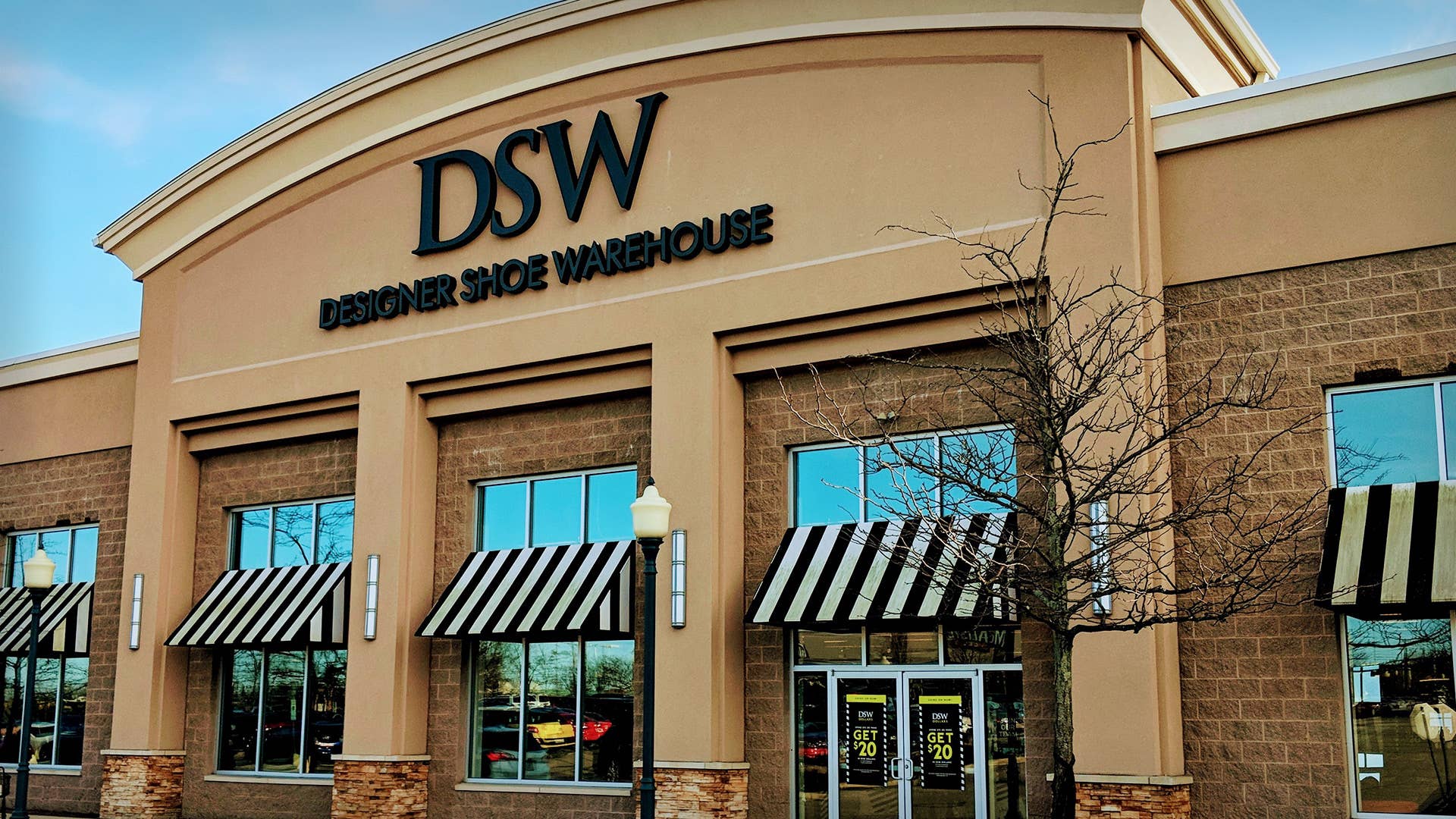 DSW is selling $80 Dr. Scholl’s slip-on sneakers for $40 - TheStreet