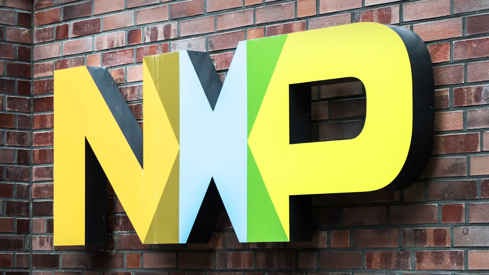 Wells Fargo resets NXP Semiconductors forecast ahead of earnings ...