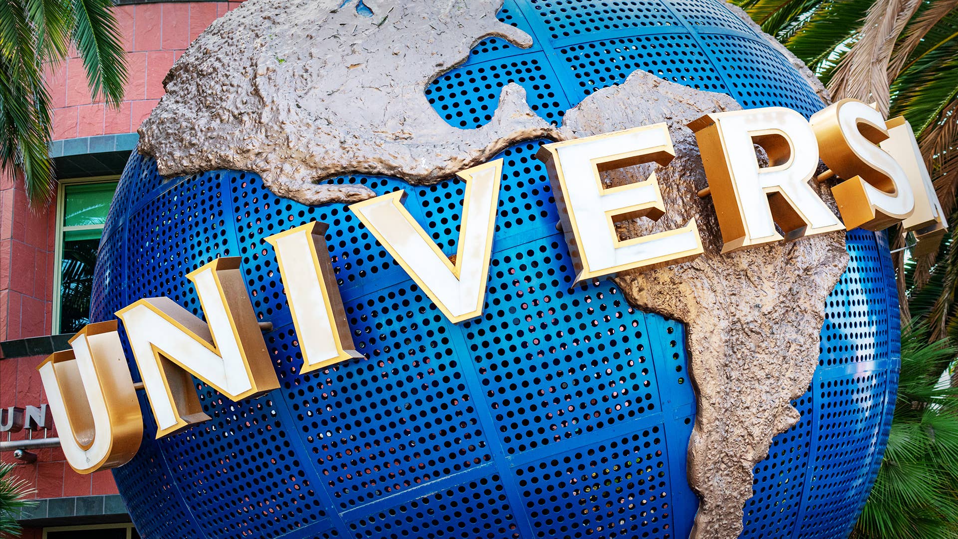 Bill Ackman bids $64 billion for Universal Music Group - TheStreet