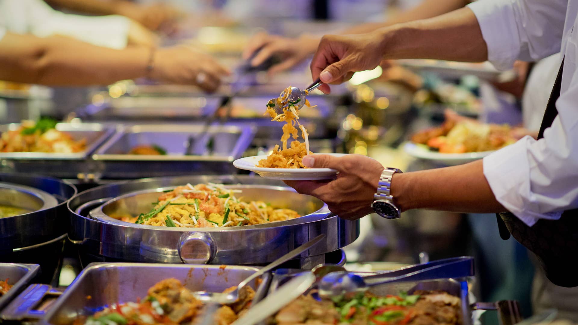 Buffet chains close hundreds of locations nationwide - TheStreet