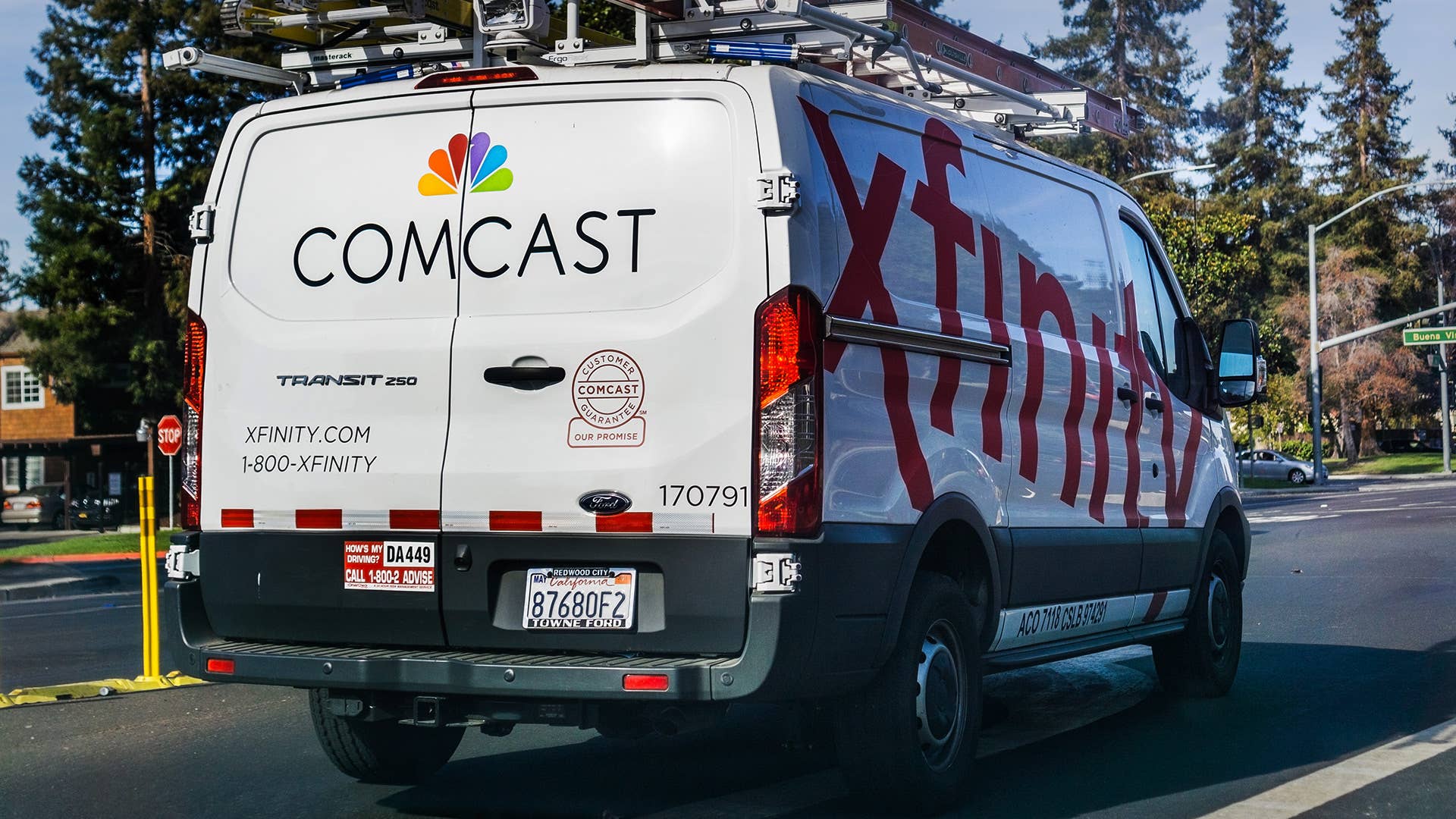 Comcast takes drastic action as customers rapidly cut service - TheStreet