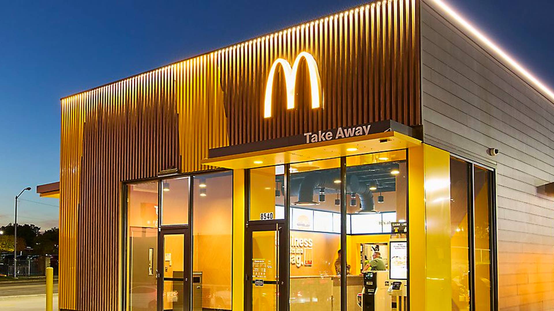 McDonald's $2.4B digital overhaul triggers customer backlash - TheStreet