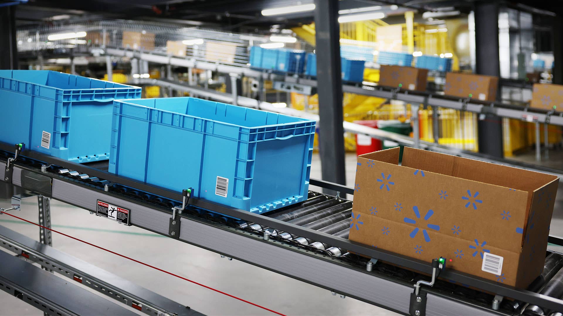 Walmart turns heads with major announcement, beats Amazon - TheStreet