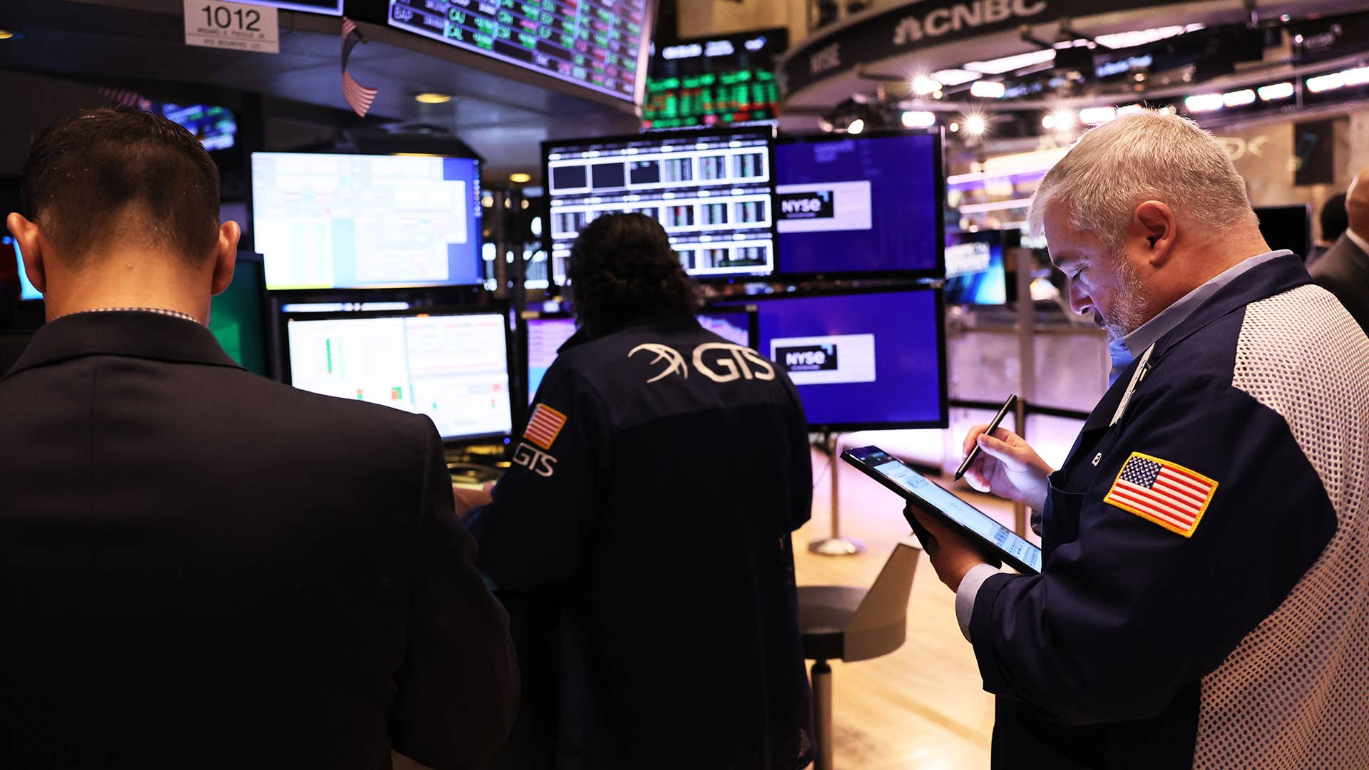 Stock Market Today: Stocks tumble as markets fade Trump tariff U-turn ...