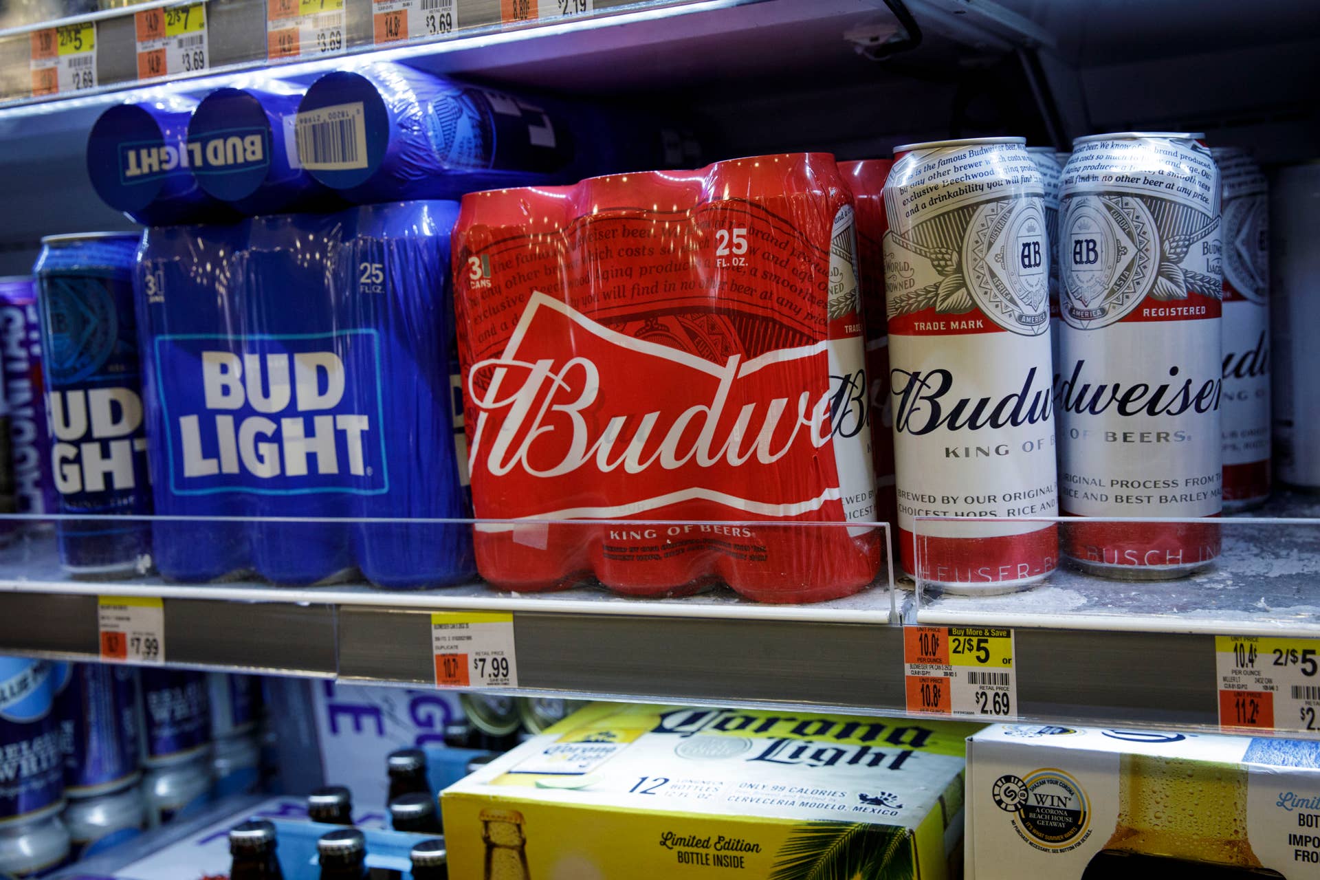 Bud Light makes desperate move to win back customers after boycott ...