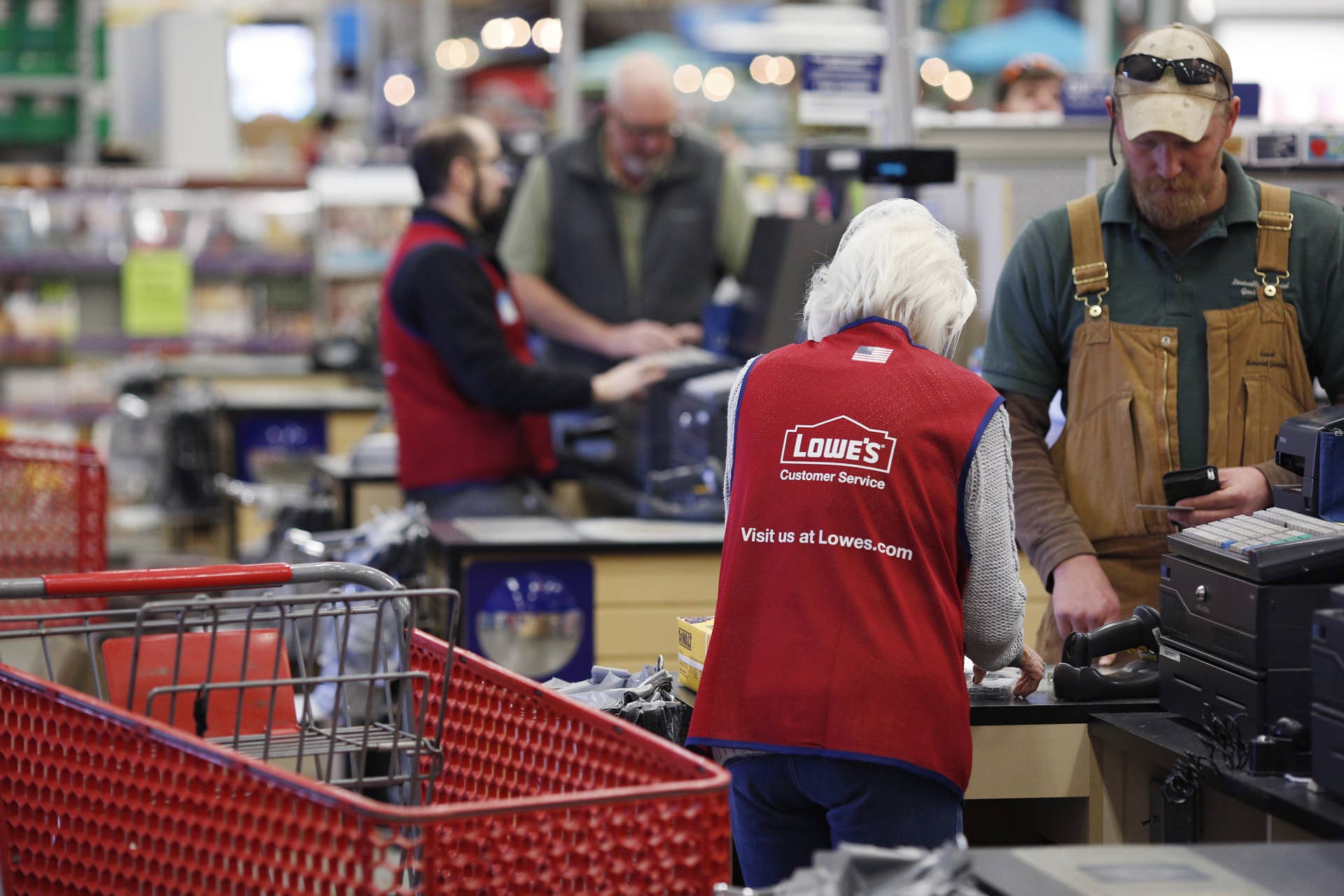 Analysts reset Lowe's stock price targets ahead of earnings - TheStreet