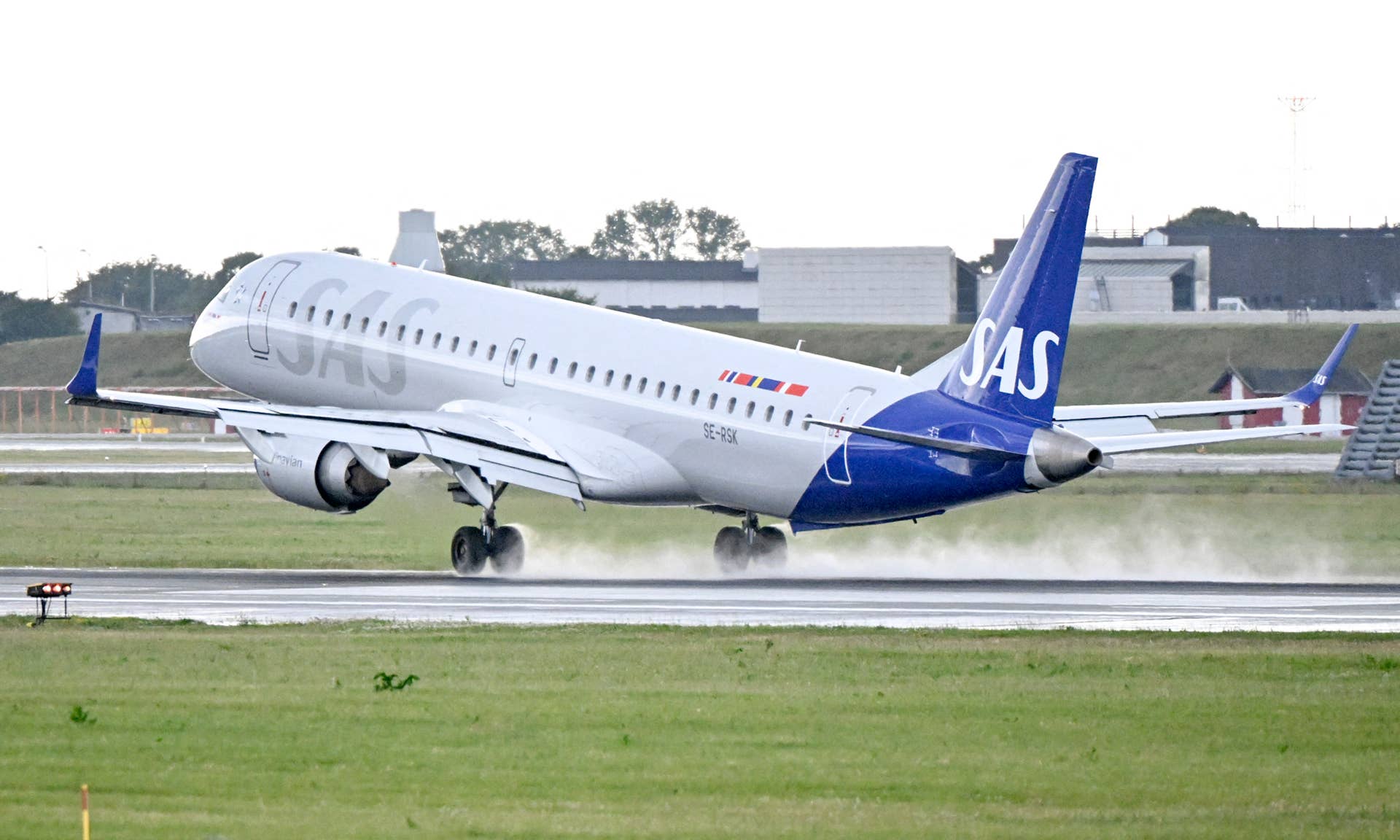 'Destination Unknown': Major airline launches flight where you don't ...