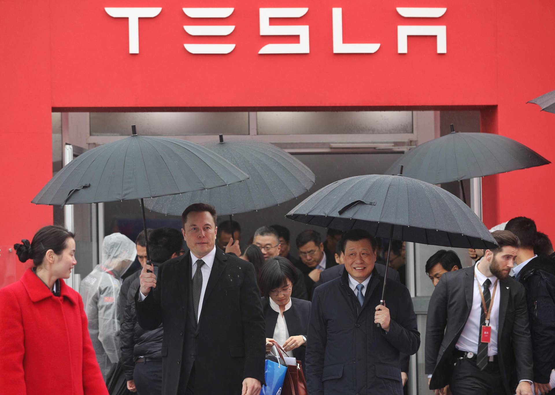 Analyst reboots Tesla stock price target on energy demand - TheStreet