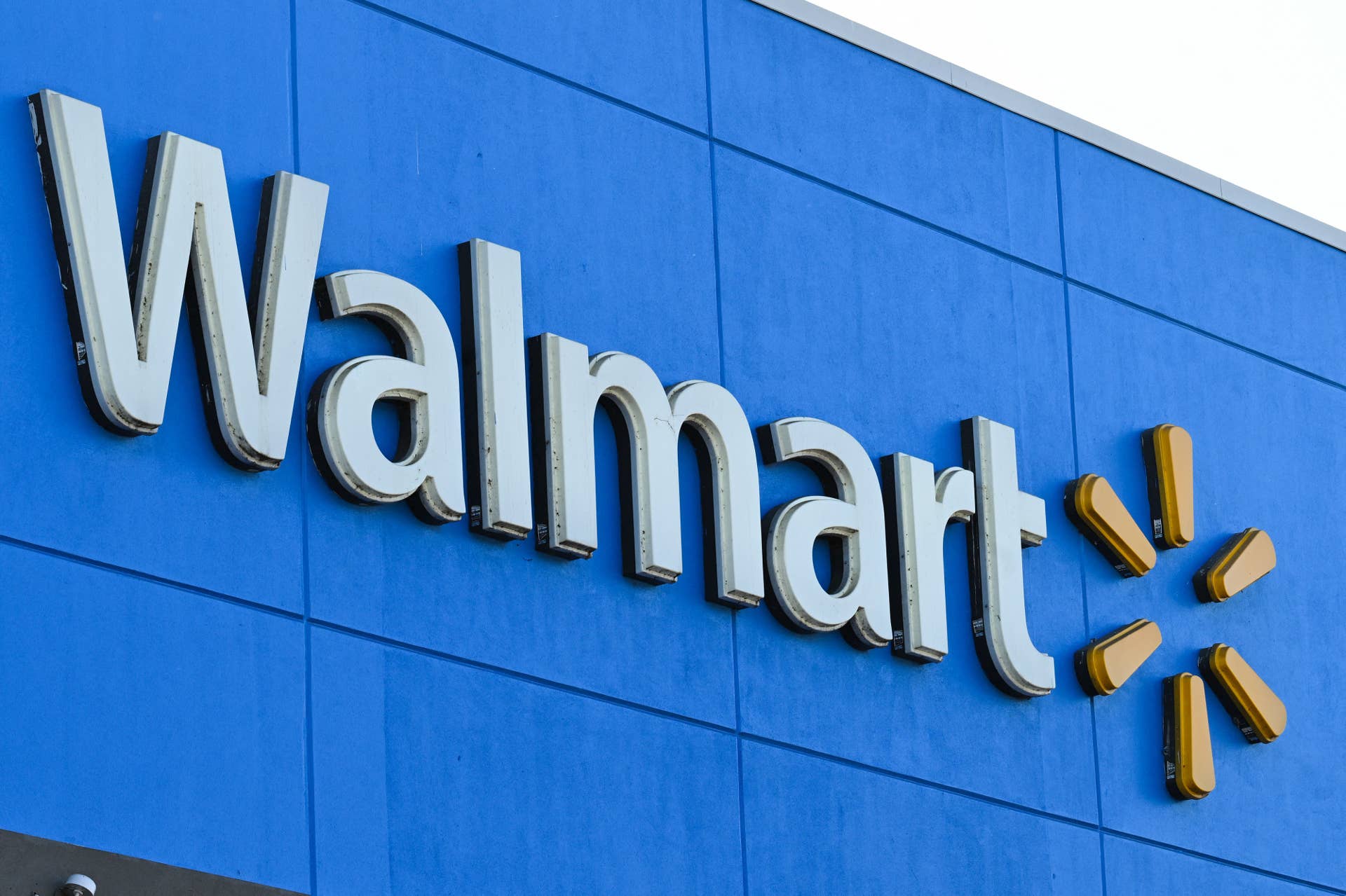 Walmart is selling a $500 electric scooter for $200 - TheStreet