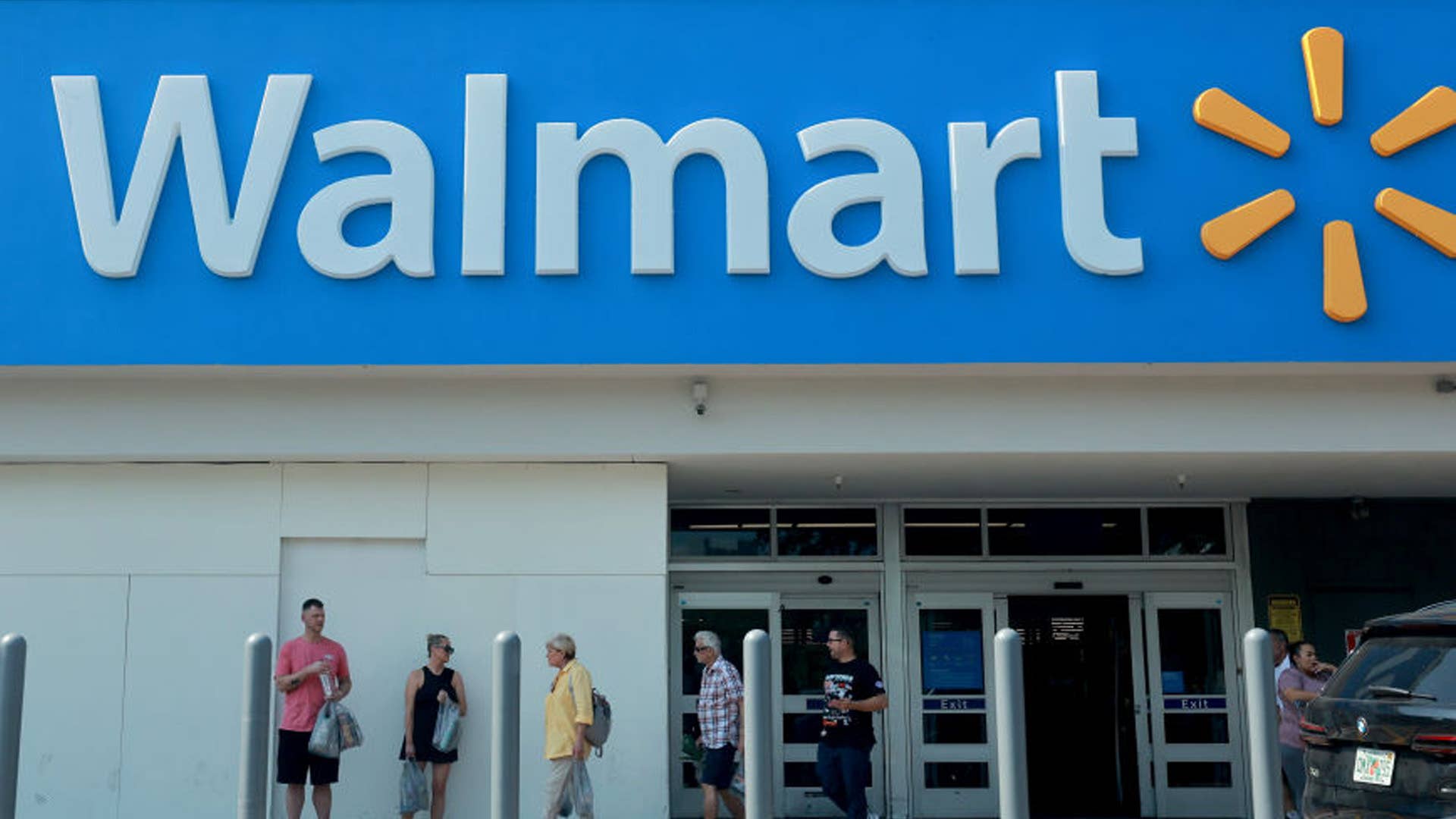 Walmart is selling a $400 pop-up canopy tent for $67 - TheStreet