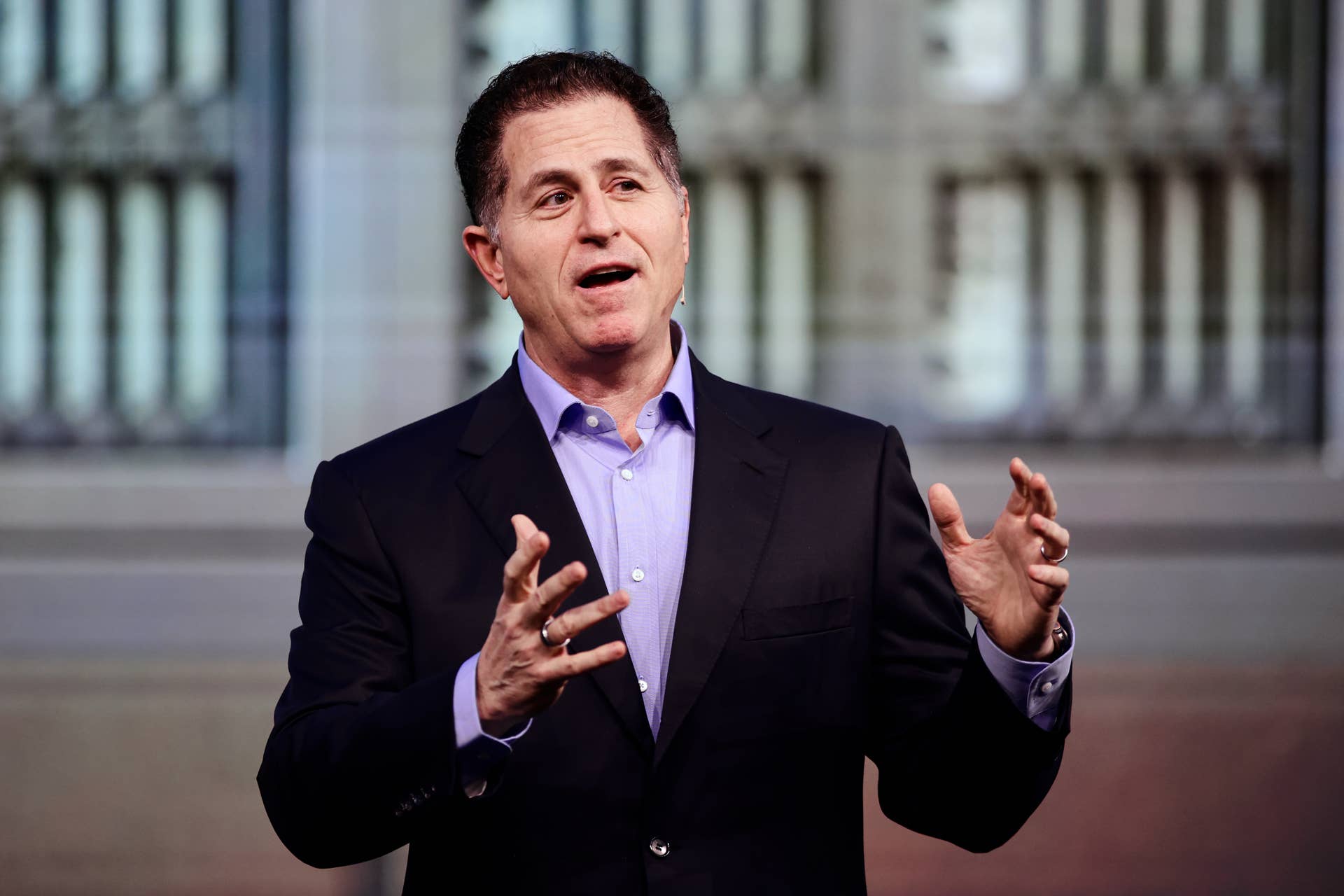 Dell CEO sends a stern wake-up call to employees - TheStreet