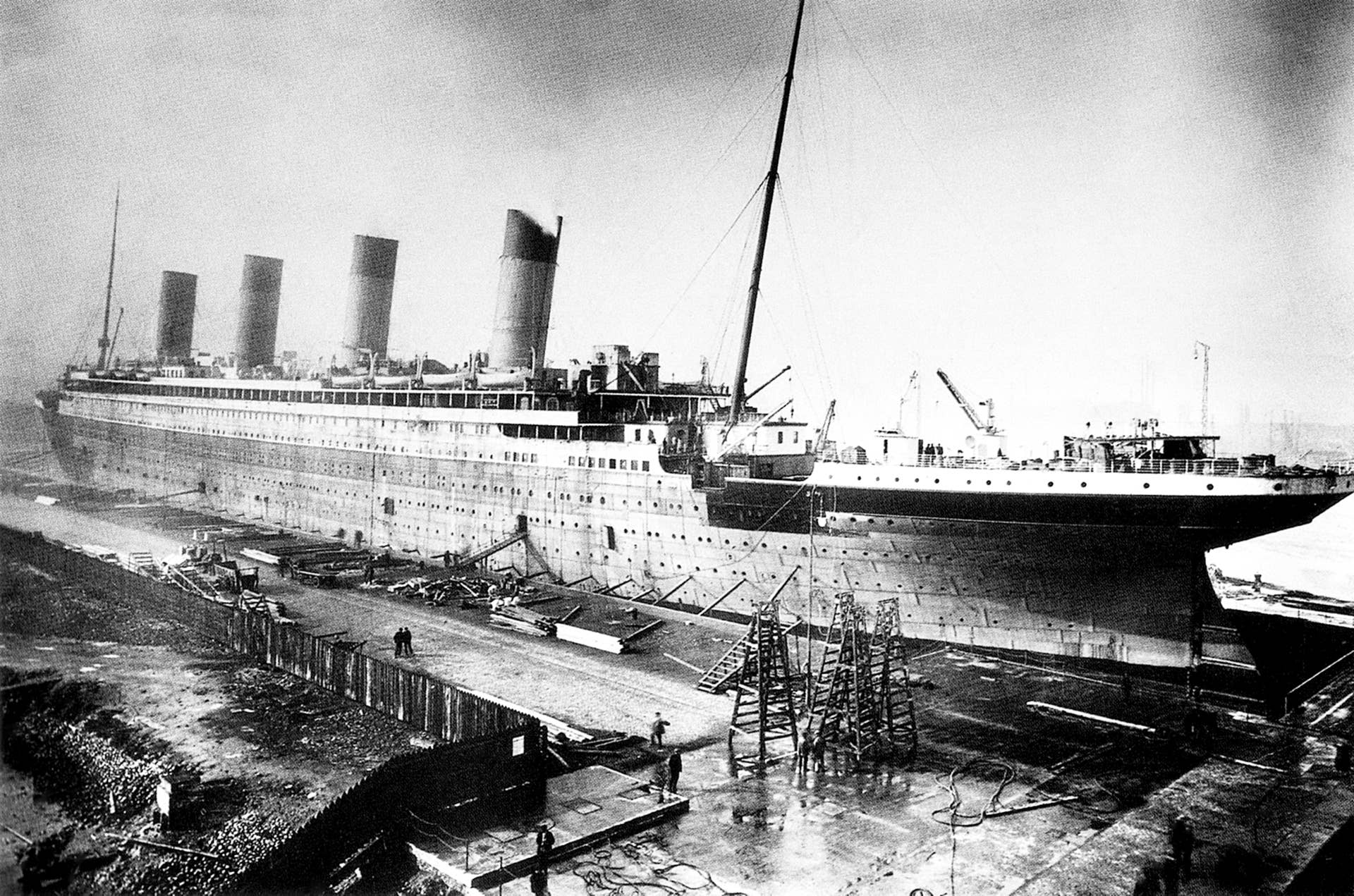 Billionaire investor wants to redo risky Titanic wreckage trip - TheStreet