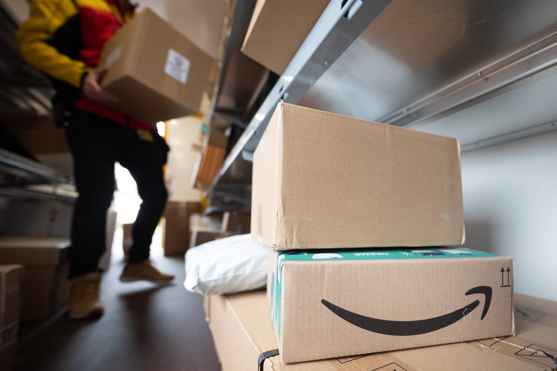 Amazon is selling a $110 2-in-1 laptop and tablet for $68 - TheStreet