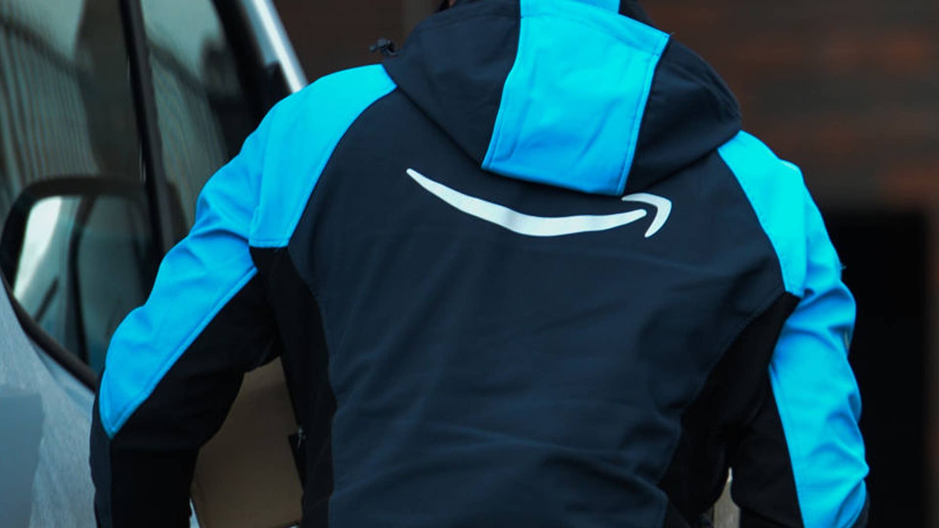 Amazon is selling a $400 cordless stick vacuum for $120 - TheStreet
