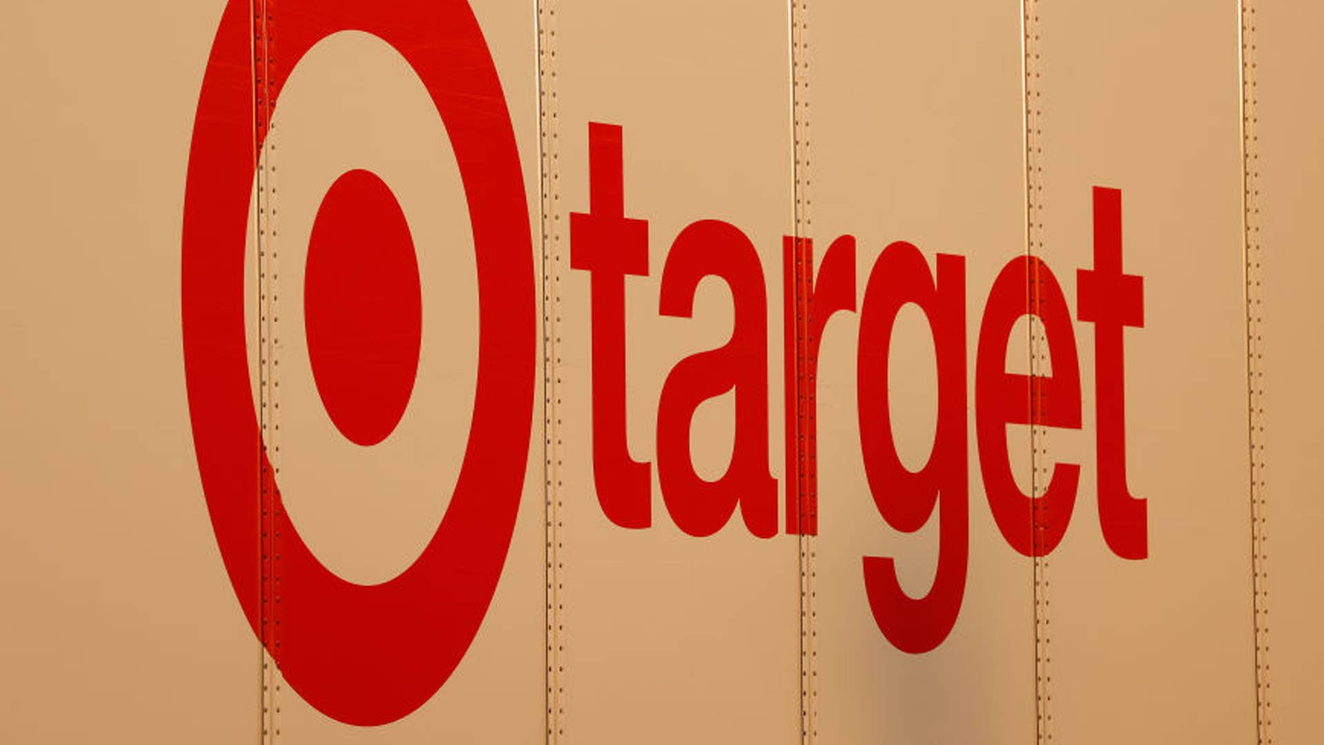 Target's $30 kiss lock bag comes in 2 new pastel colors - TheStreet