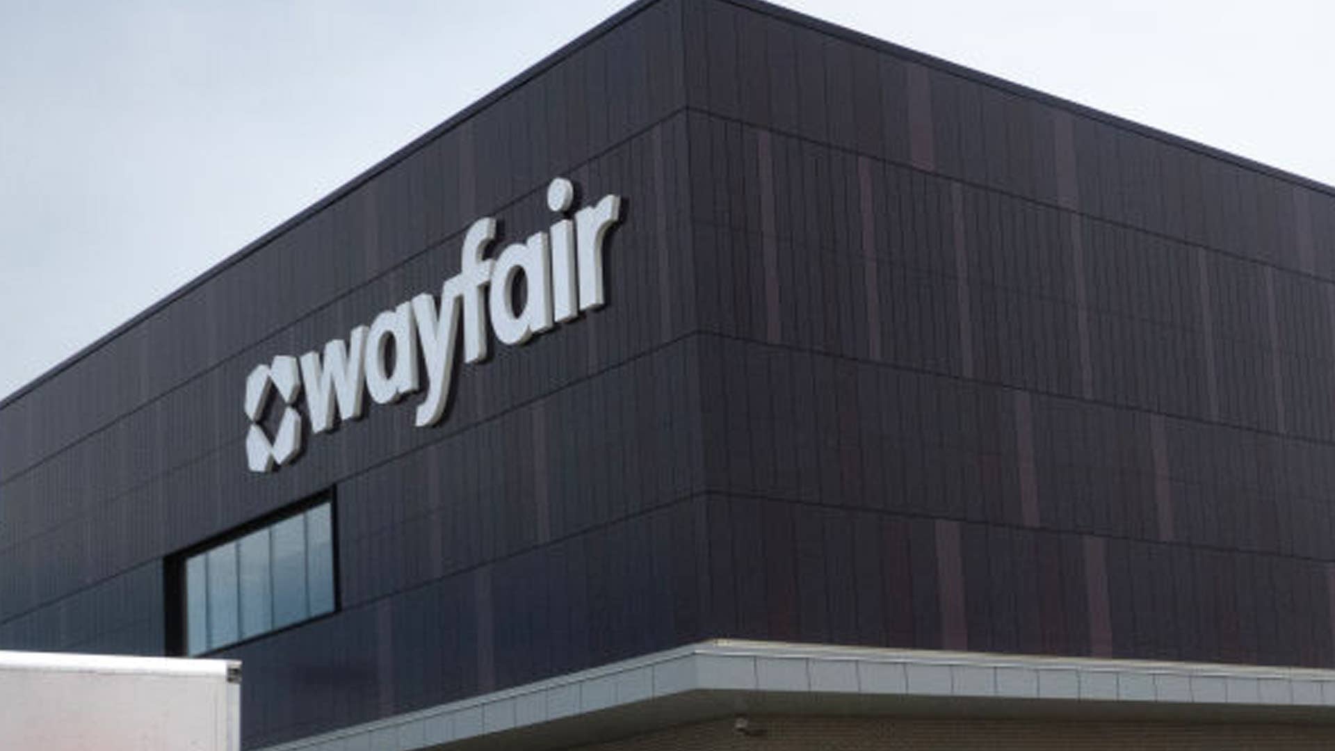 Wayfair is selling a wooden lift-top table for $100 - TheStreet