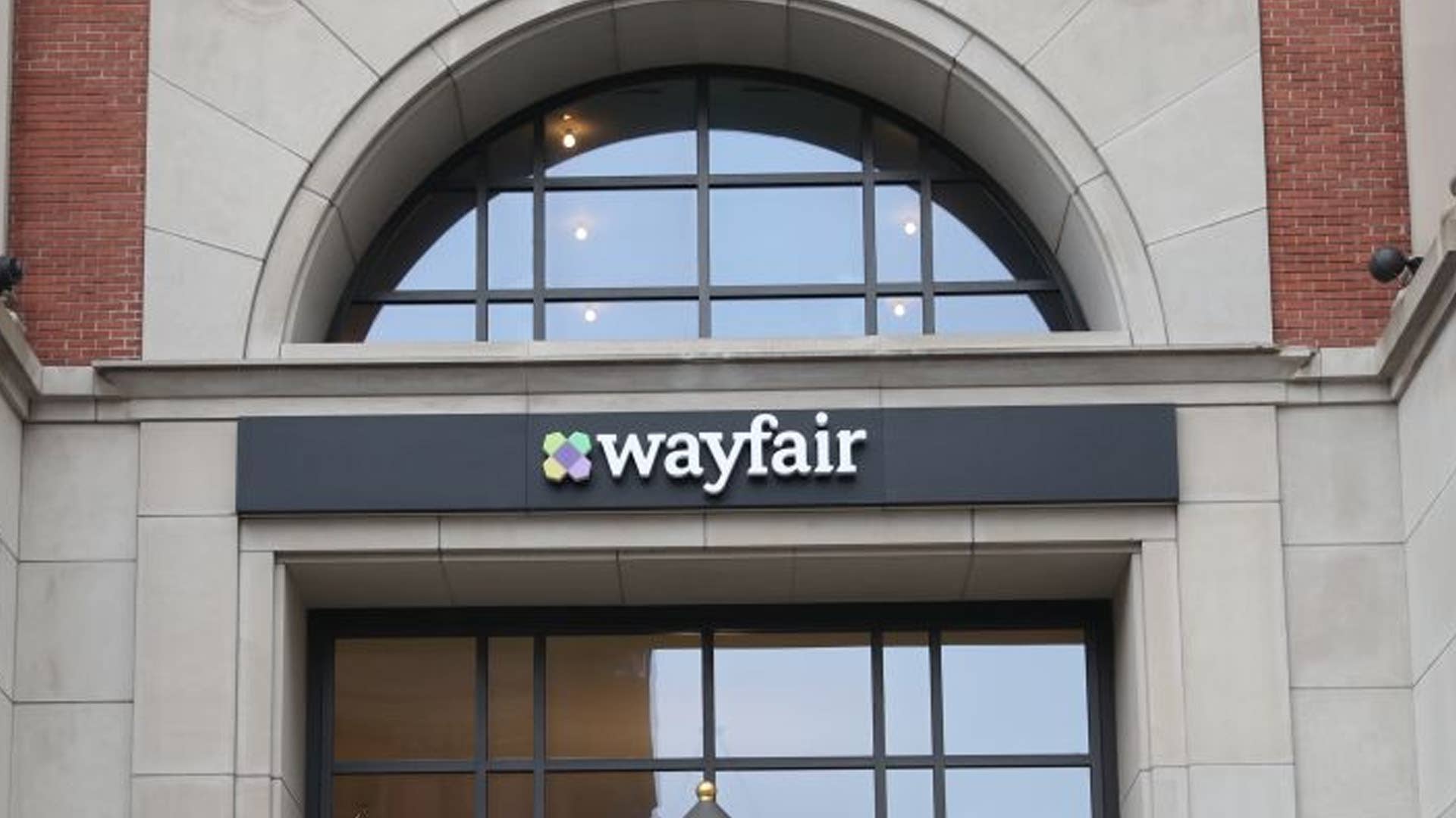 Wayfair is selling a $710 sectional sofa for $390 - TheStreet