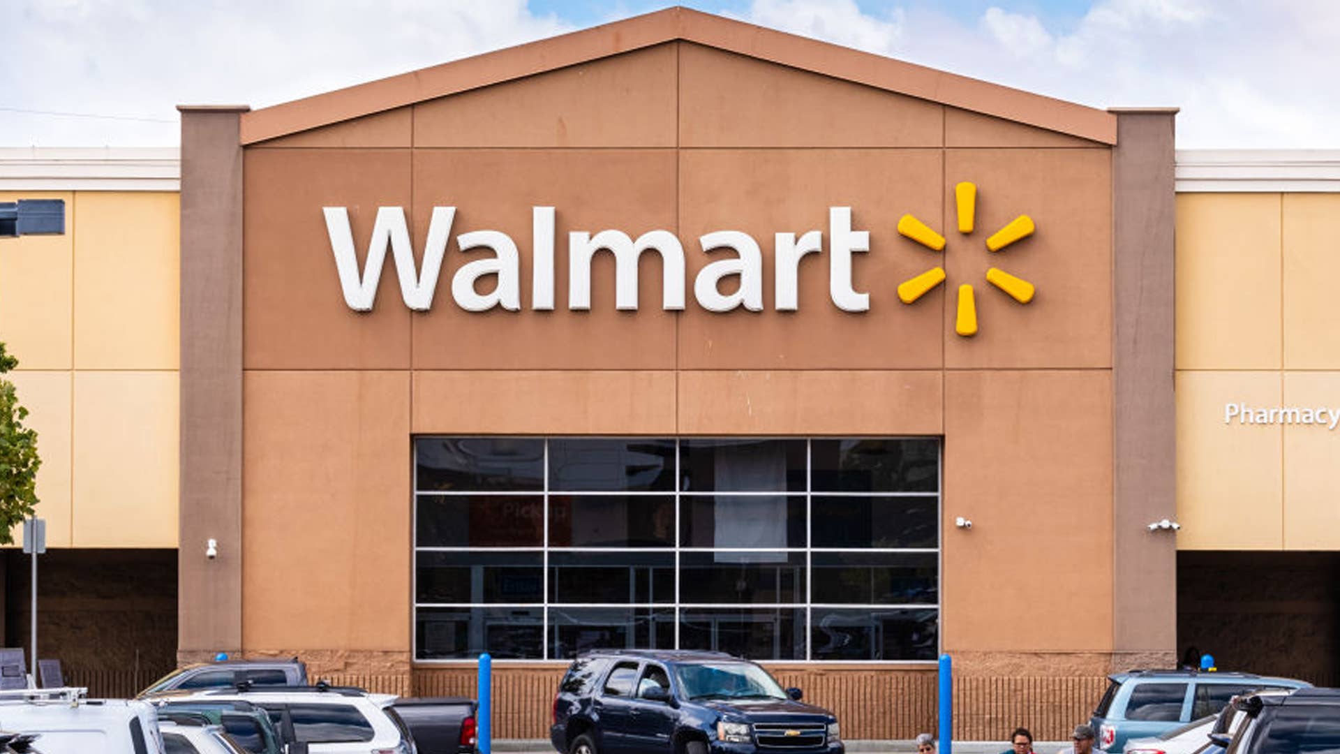 Walmart is selling a $30 tool set for $17 - TheStreet