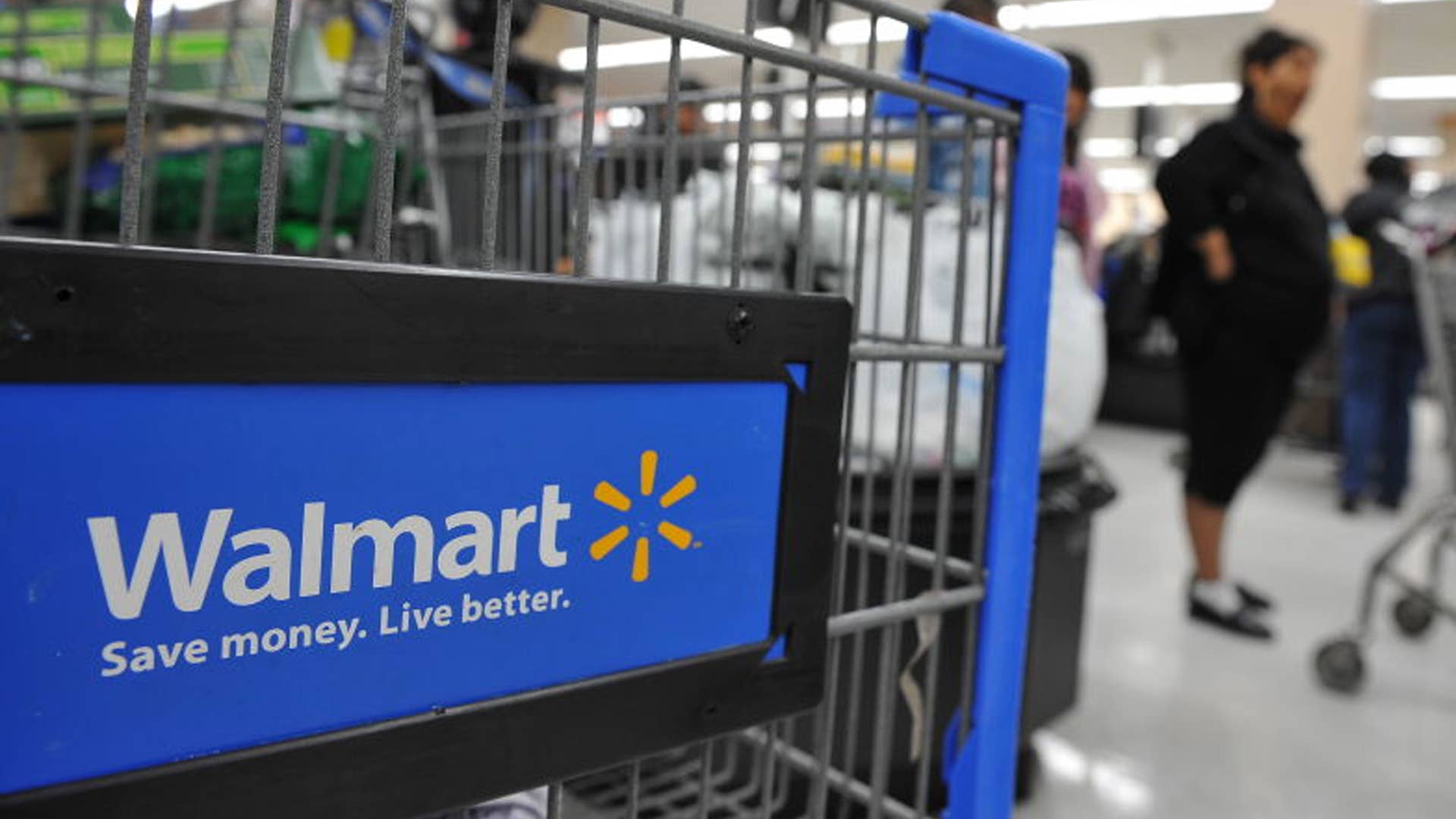 Walmart is selling a $400 power lift recliner for $220 - TheStreet