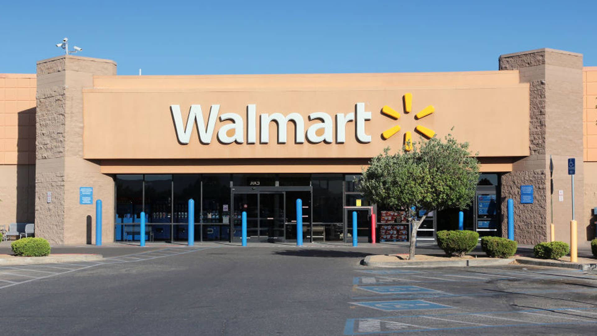 Walmart is selling a $190 mini fridge for $120 - TheStreet
