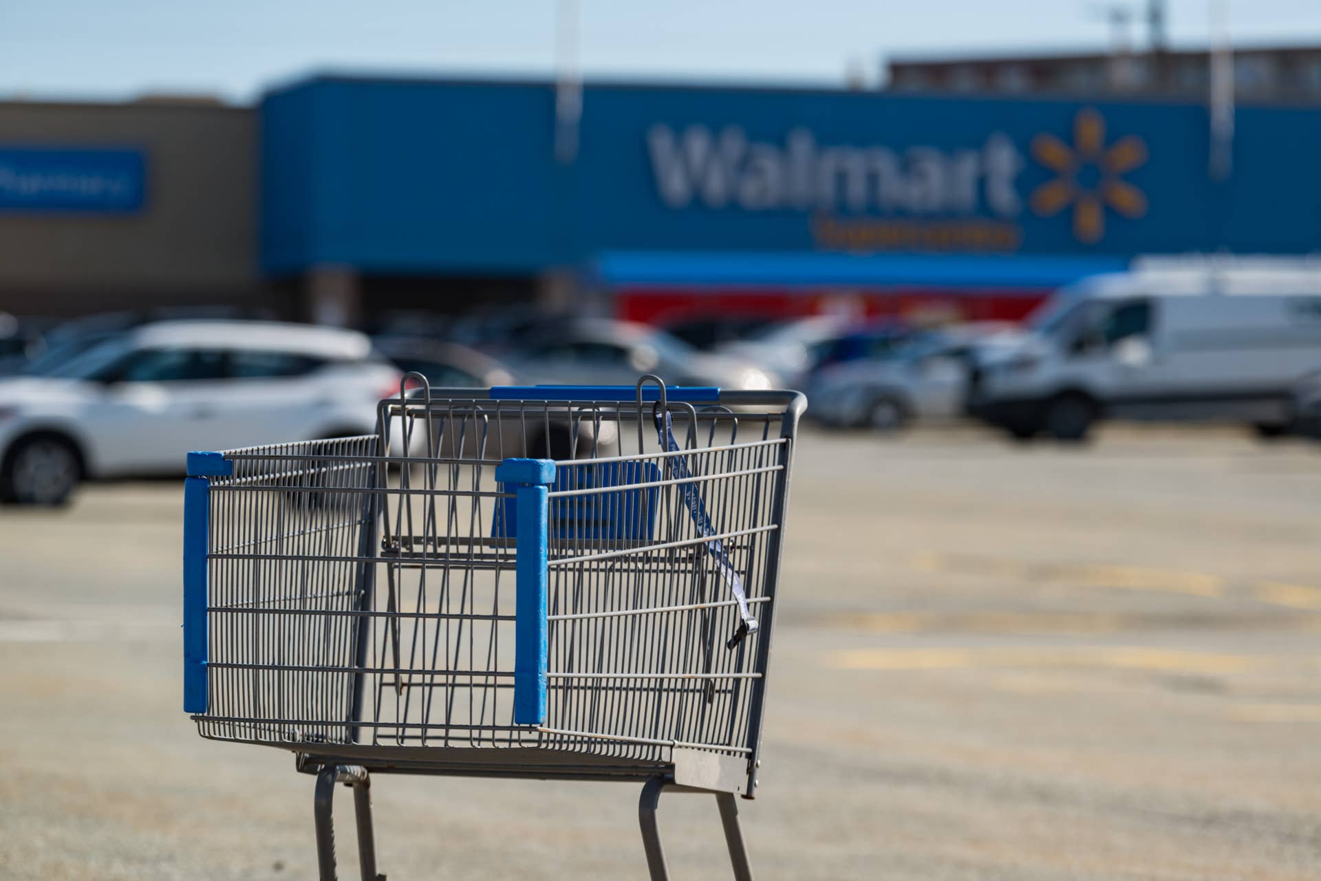 Walmart has a 3-seater gliding patio bench for $98 - TheStreet