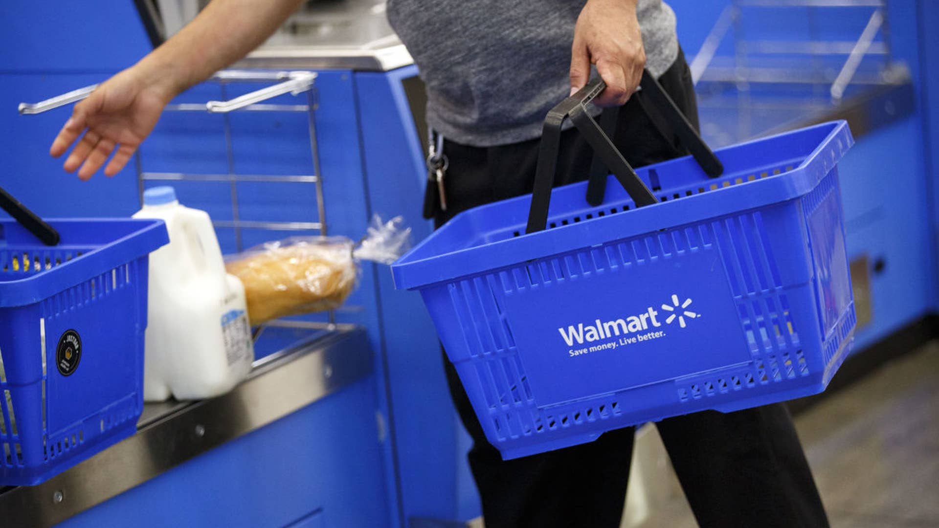 Walmart's bestselling $80 waffle maker set is just $49 - TheStreet