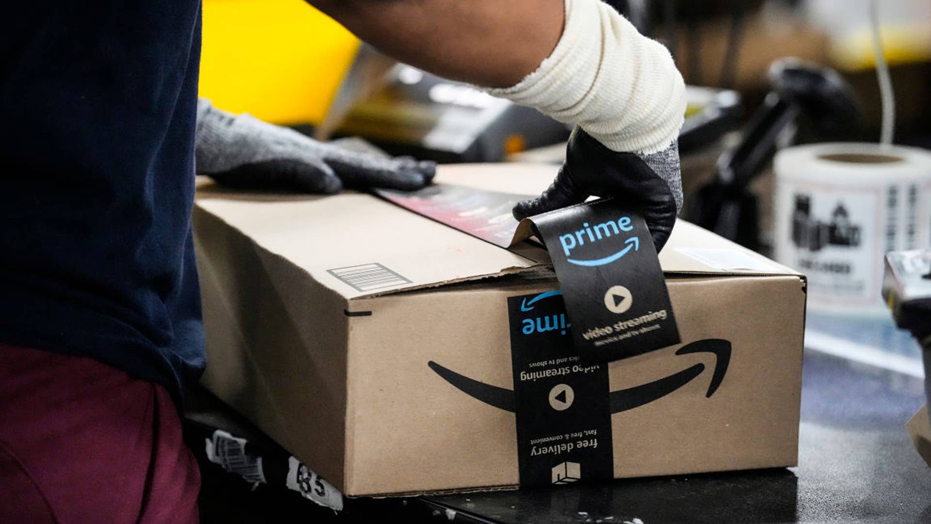 Amazon is selling a $2,600 HP touchscreen laptop for $800 - TheStreet