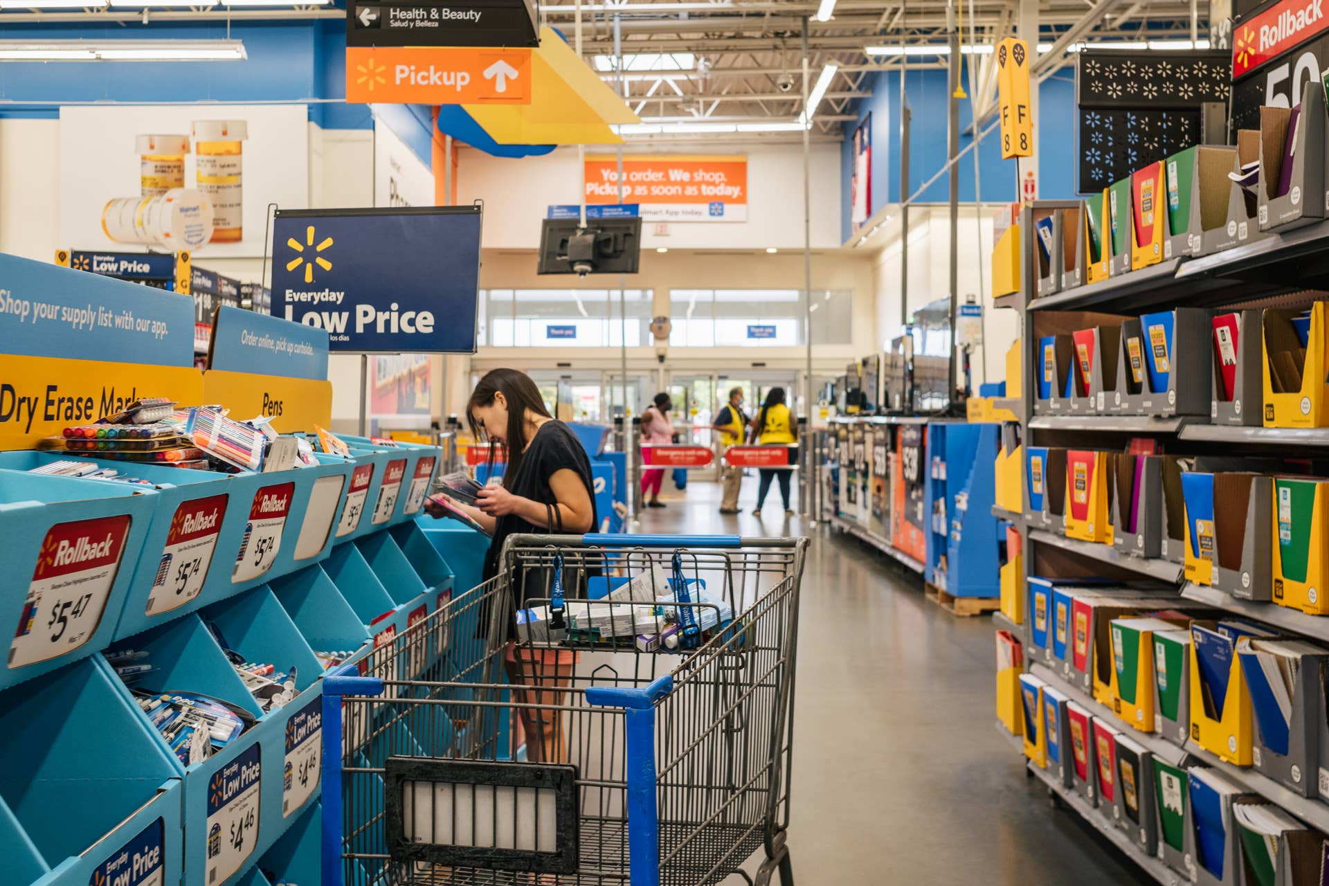Walmart uses bait-and-switch tactic on customers, says lawsuit - TheStreet