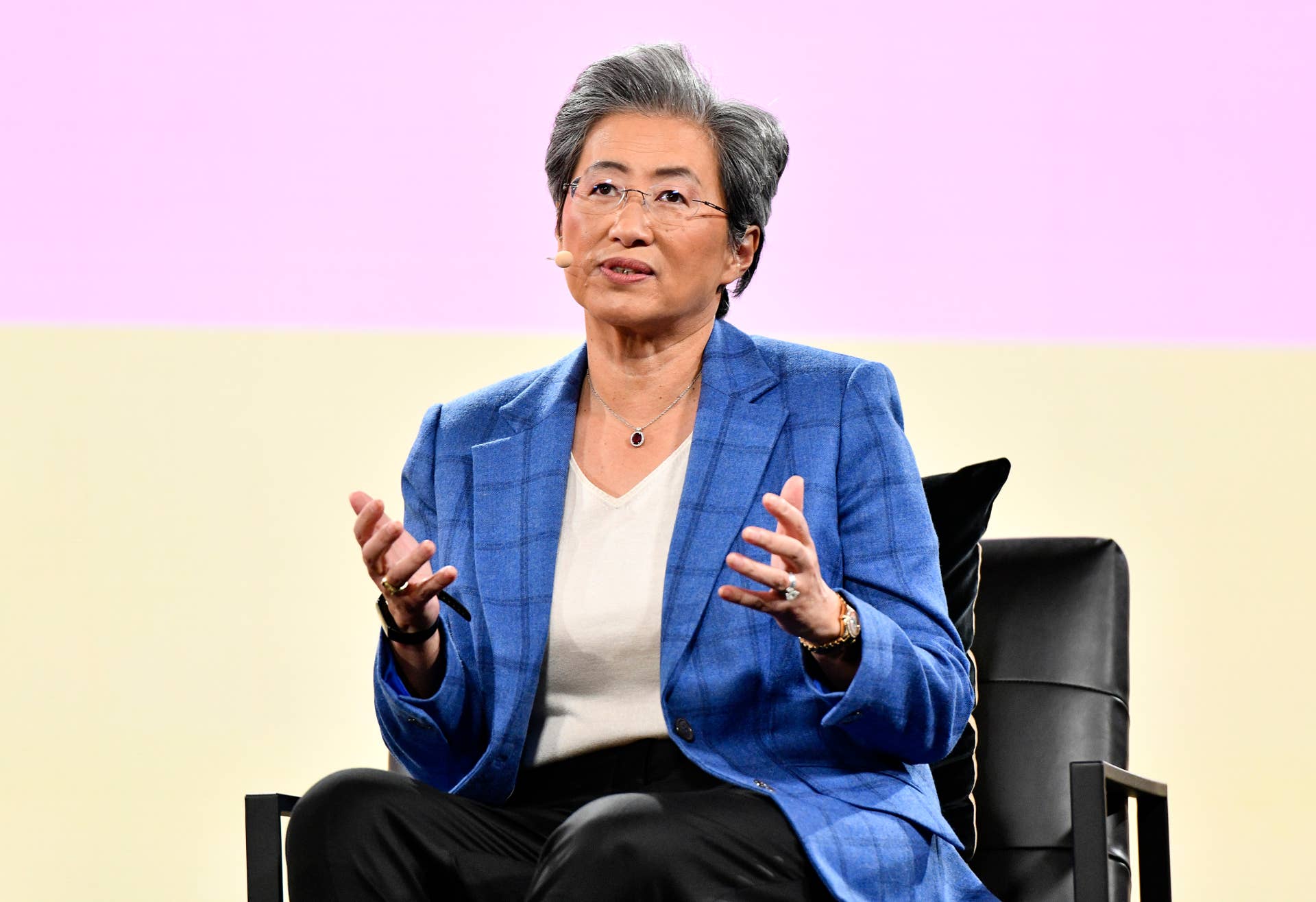 Analyst adjusts AMD stock price target after AI event - TheStreet