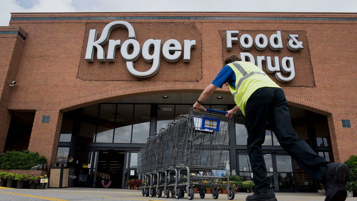 Kroger has alarming plans for digital price tags, lawmakers say - TheStreet