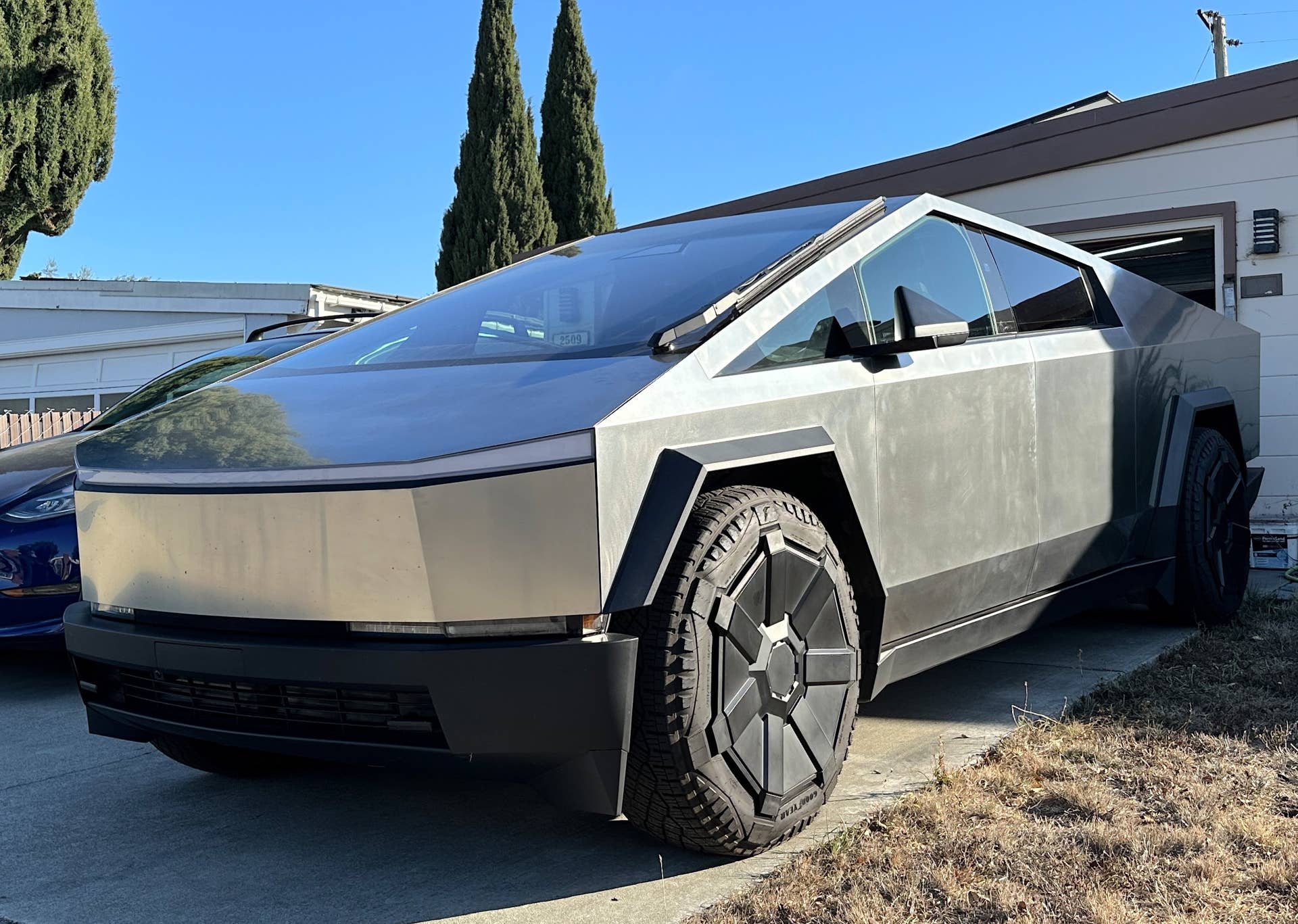 Elon Musk says the Tesla Cybertruck will be able to double as a boat ...