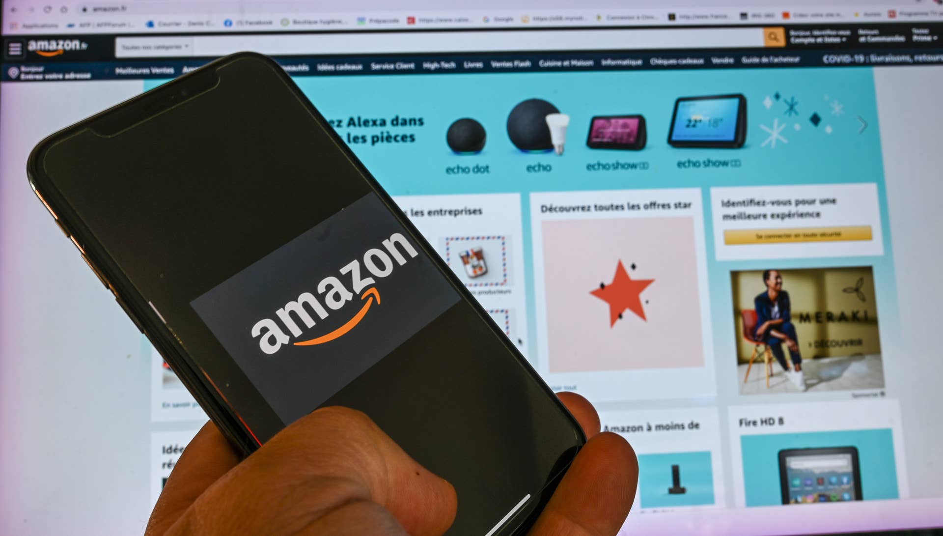 Amazon is selling two $180 zero-gravity chairs for $71 - TheStreet