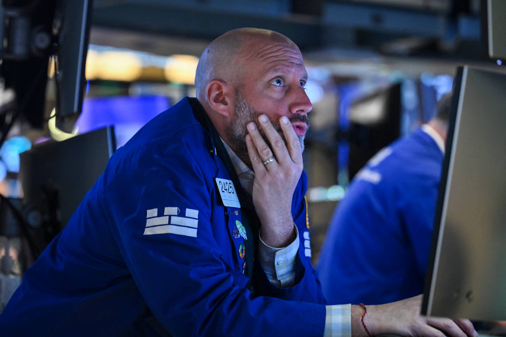 Fidelity analyst explains what happens to stocks in a recession - TheStreet