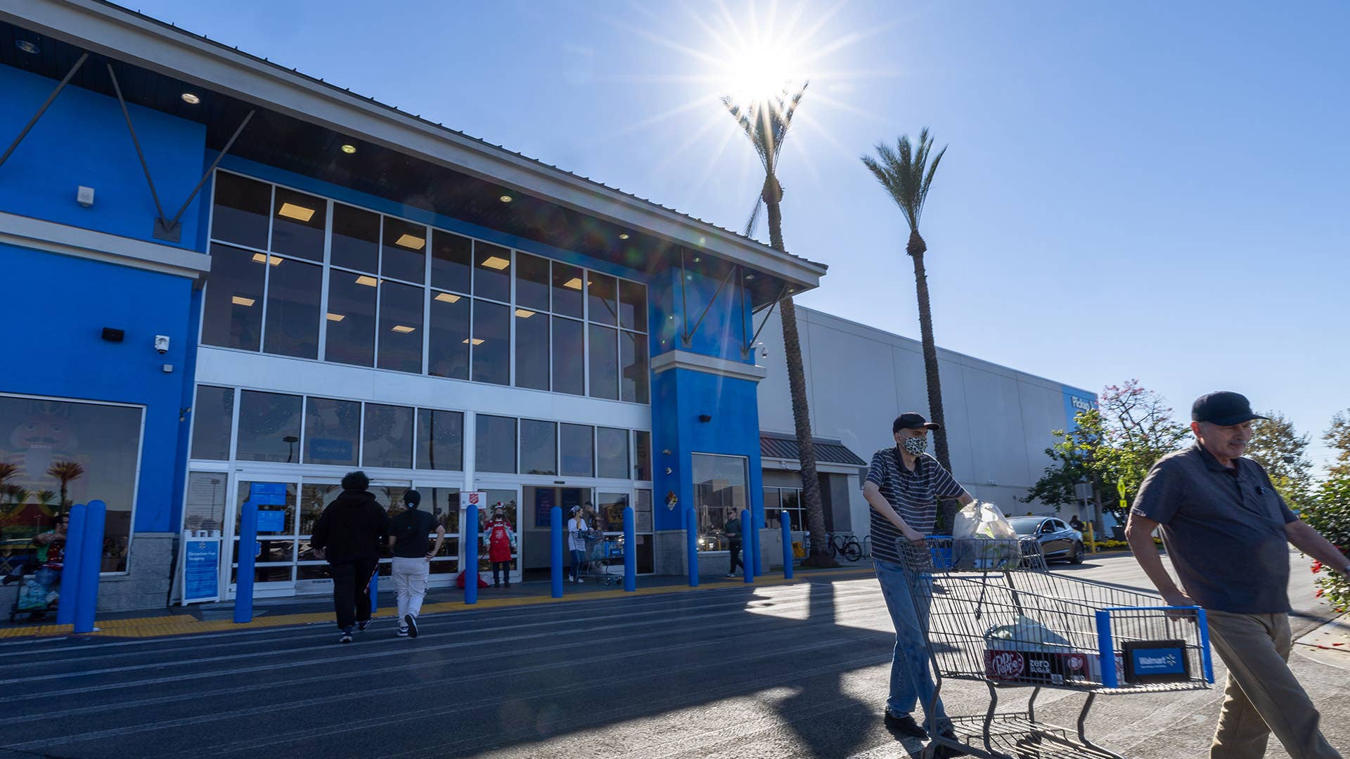 Walmart is selling a $100 Shark Vacmop for $49 - TheStreet