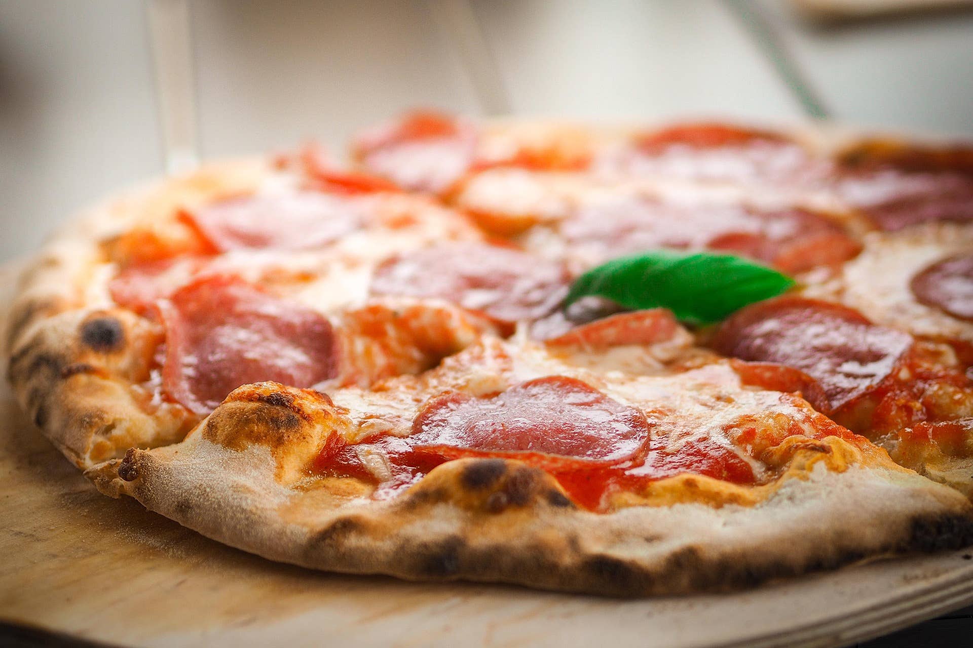 MOD, Little Caesars, and more pizza chains close 100s of restaurants ...