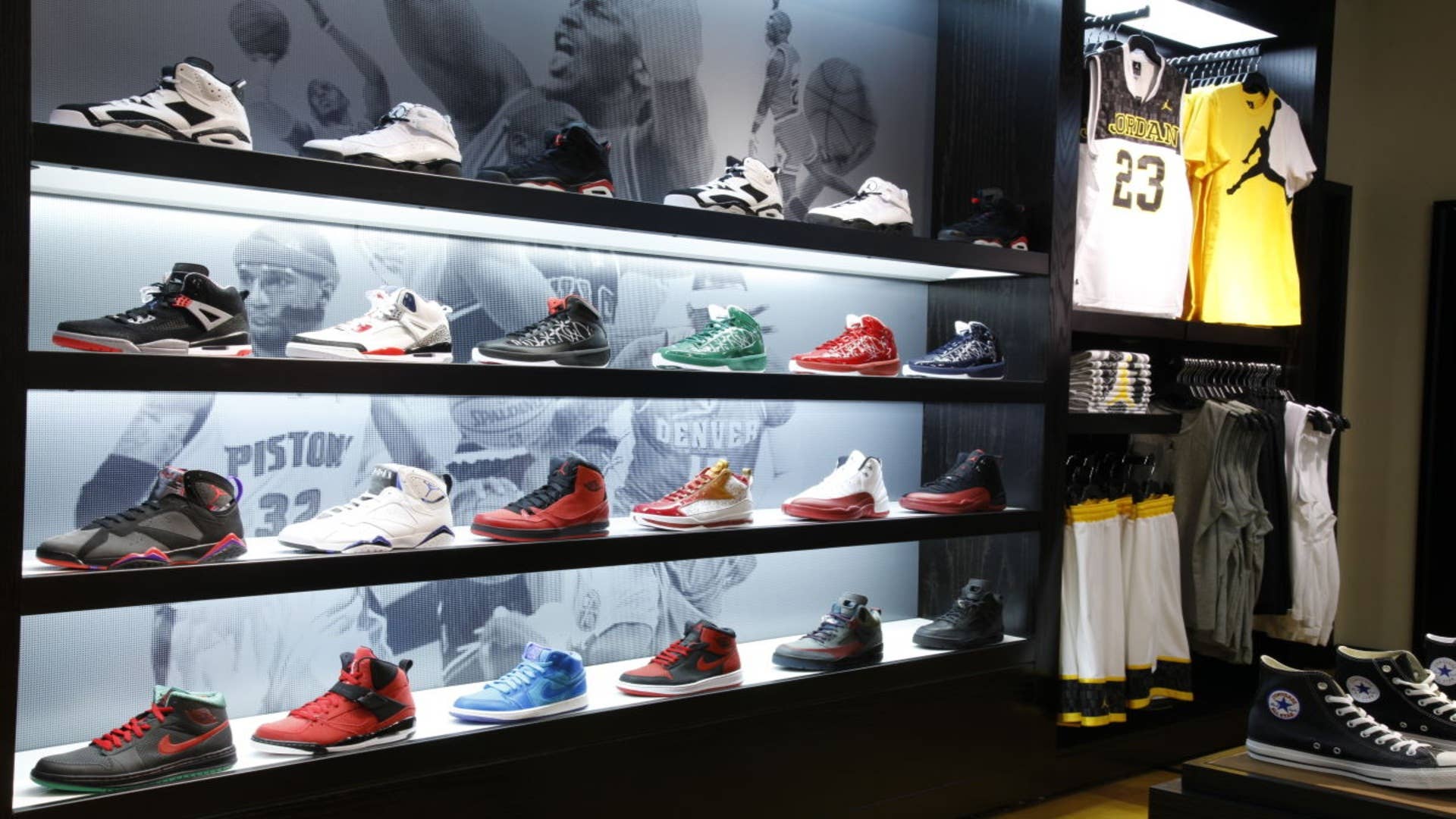 Nike delivers harsh news to employees amid major business shifts ...
