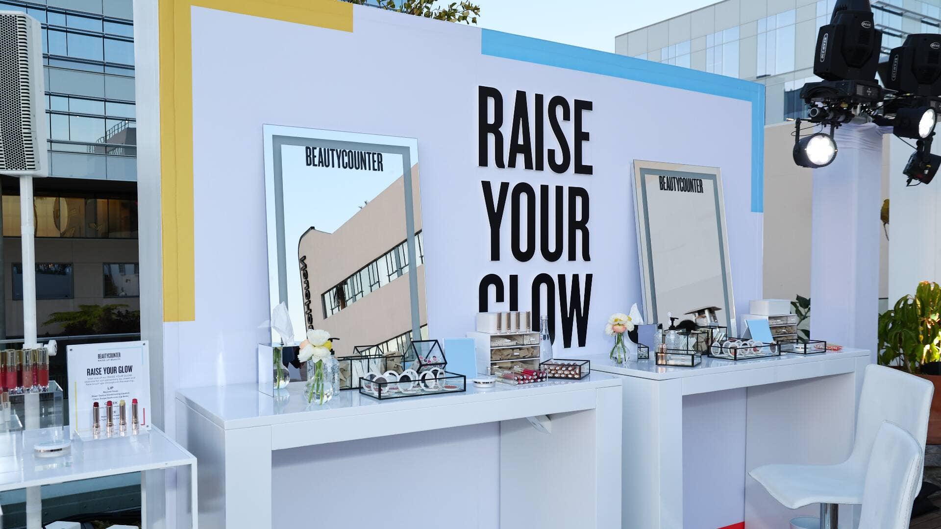 Bankrupt beauty brand to return after $1 billion collapse - TheStreet
