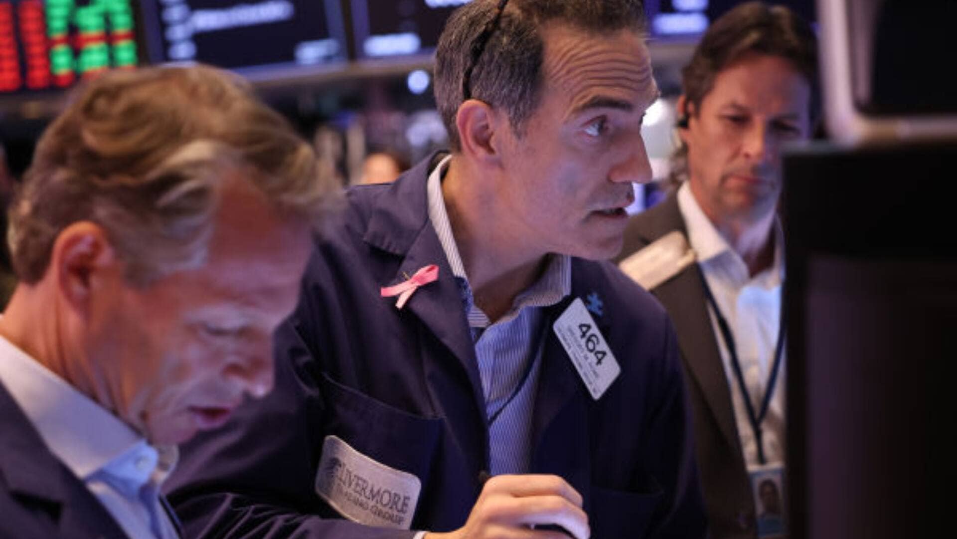 Analyst resets S&P 500 forecast for rest of 2025 - TheStreet