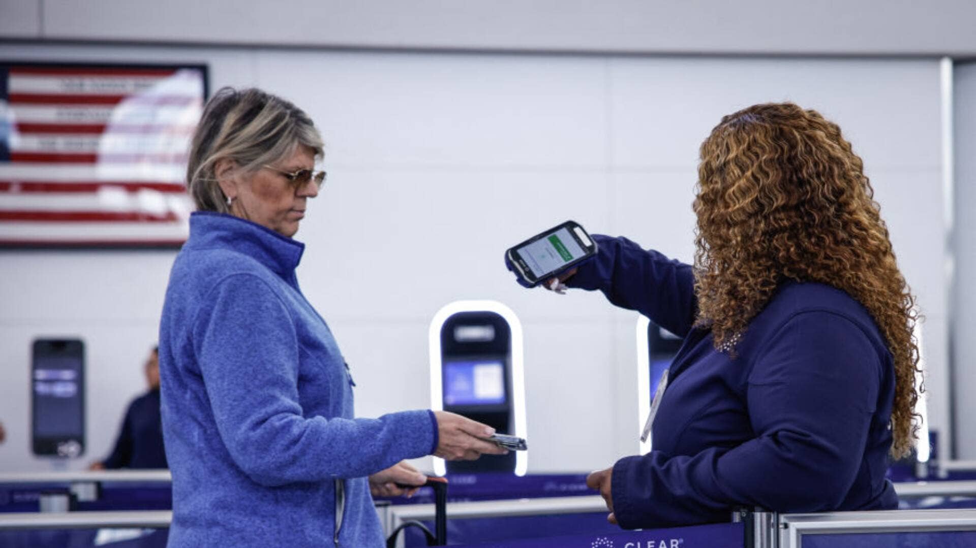 TSA gives stern warning about ID that cannot be used to fly - TheStreet