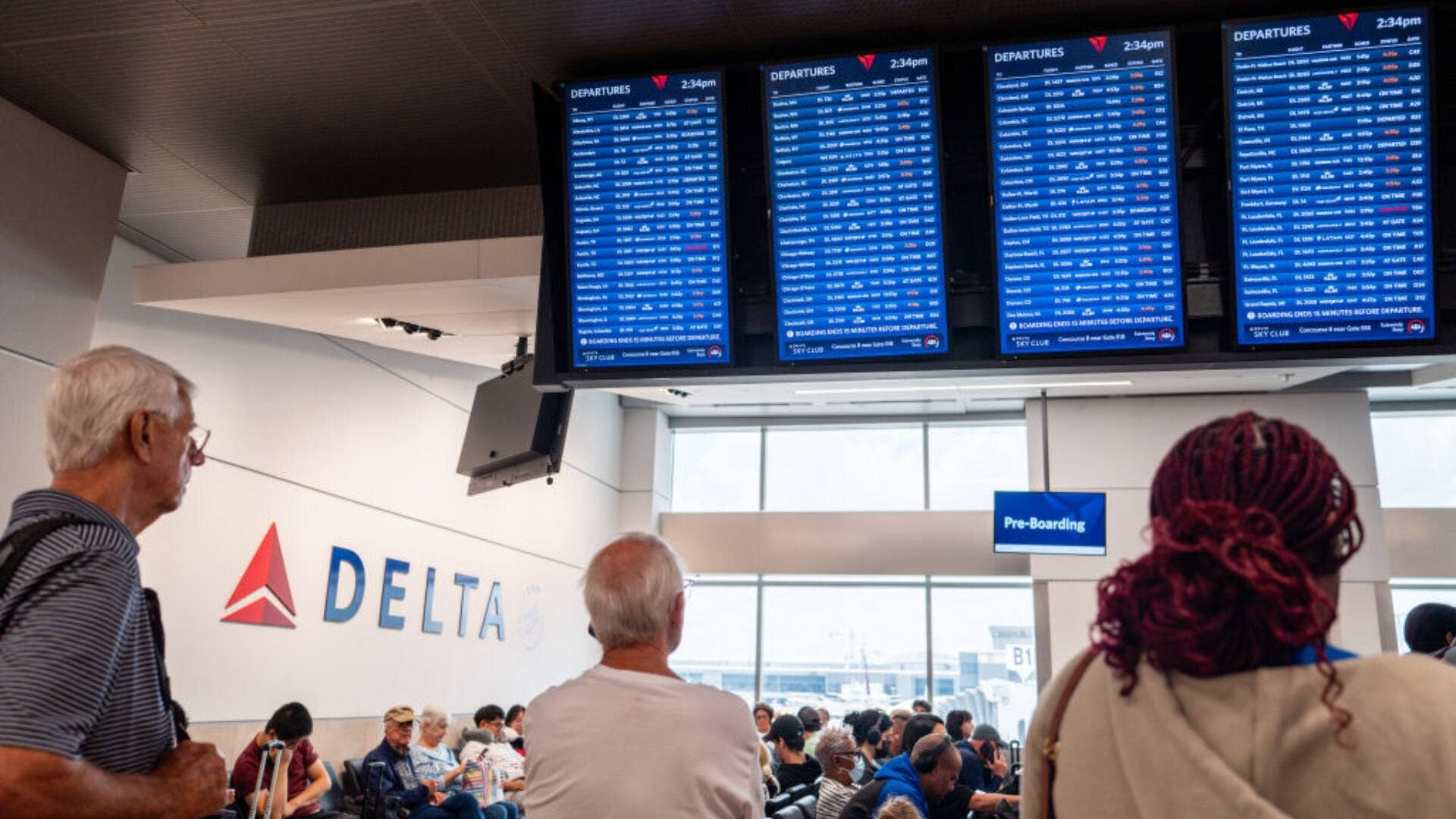Delta flight makes emergency landing after terrifying incident - TheStreet