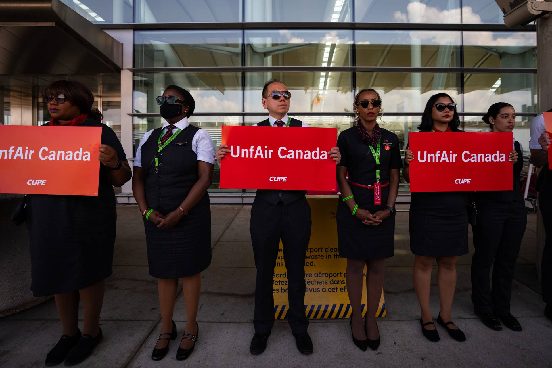 Airline to cancel flights to major airports, offers refunds - TheStreet
