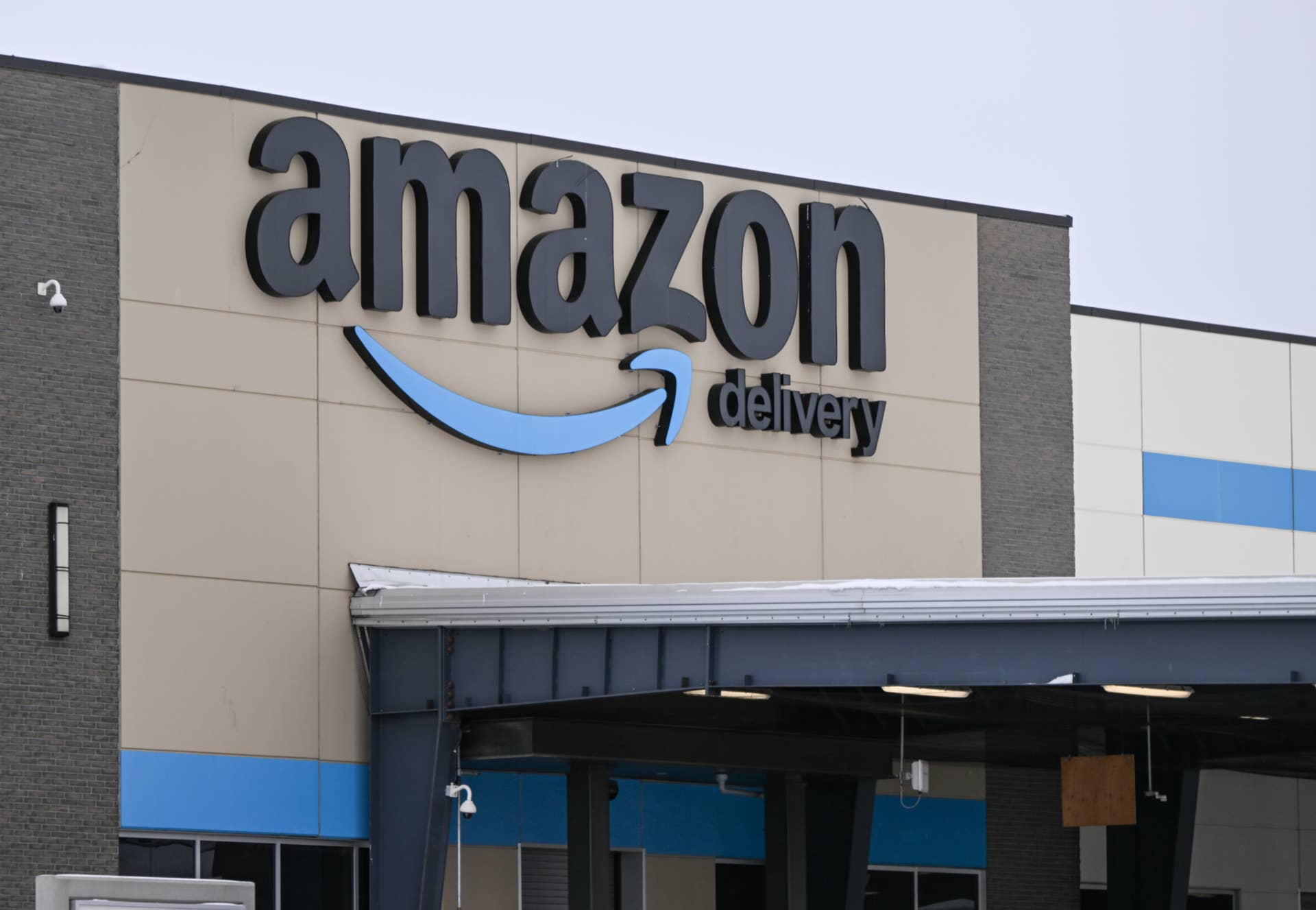 Amazon is selling a $40 indoor space heater - TheStreet