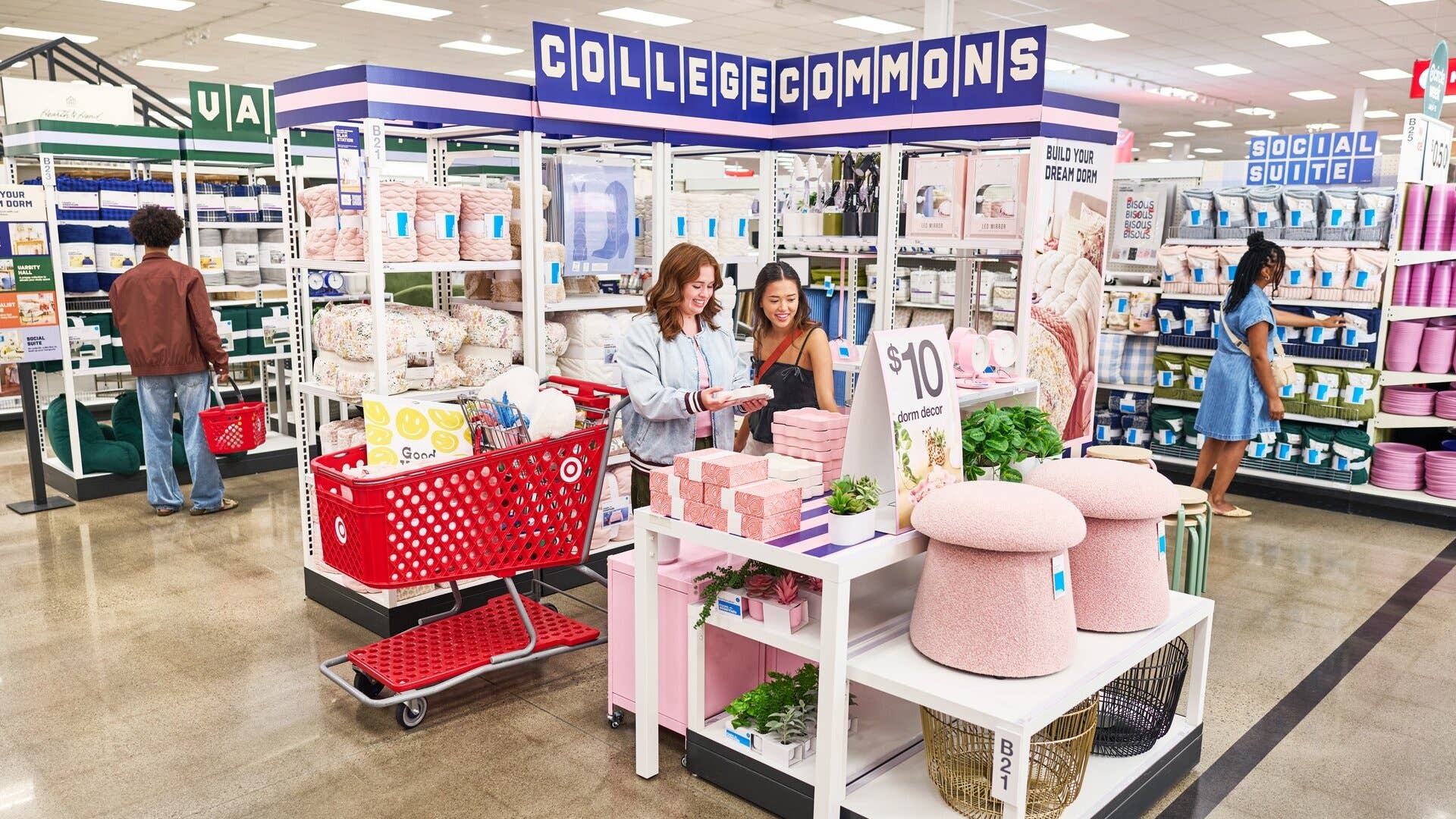 Target visits keep falling in 2025 while Walmart traffic grows - TheStreet